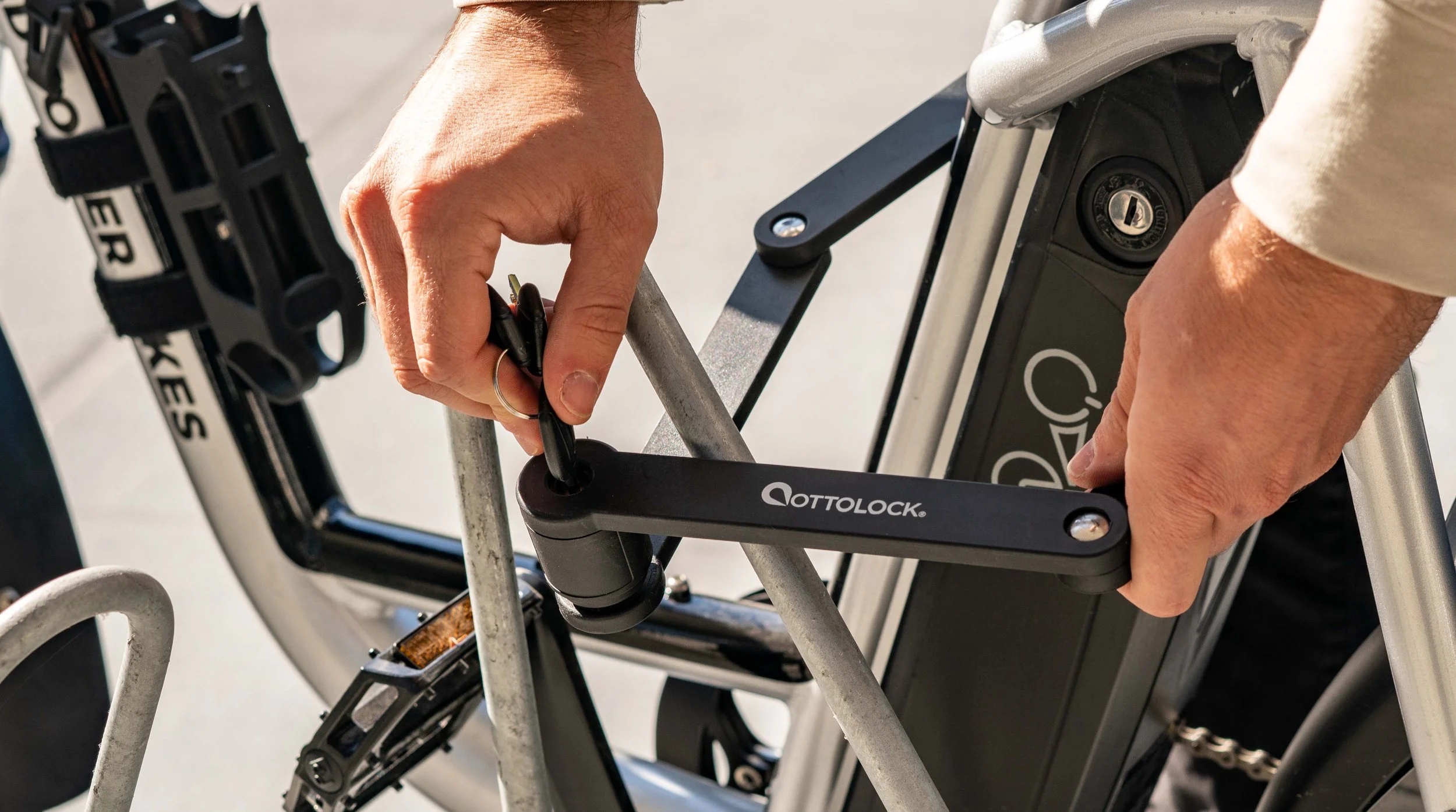 SIDEKICK Folding Lock — OTTOLOCK