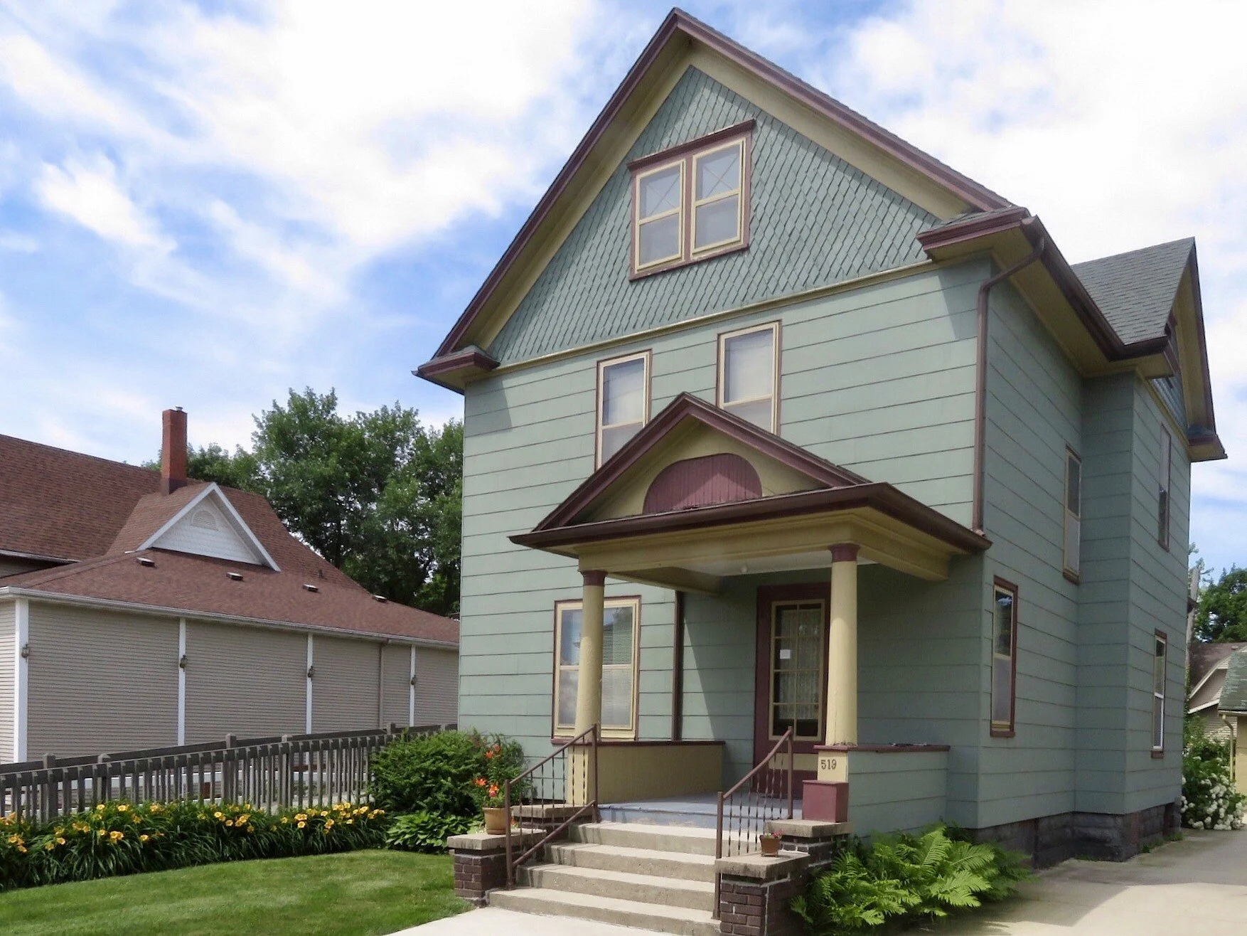 Dow House — Iowa Falls Historical Society