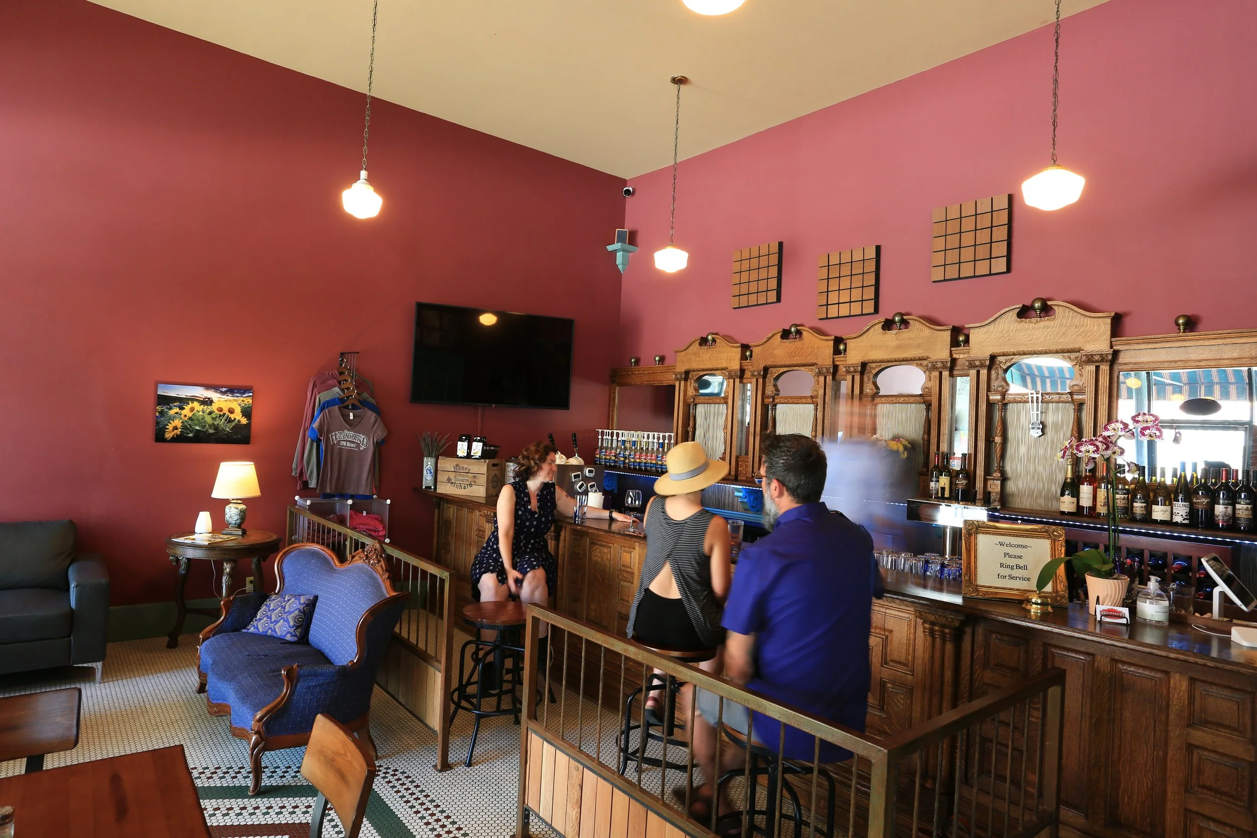 Weinhard Hotel: Victorian Style Lodging In Dayton, WA