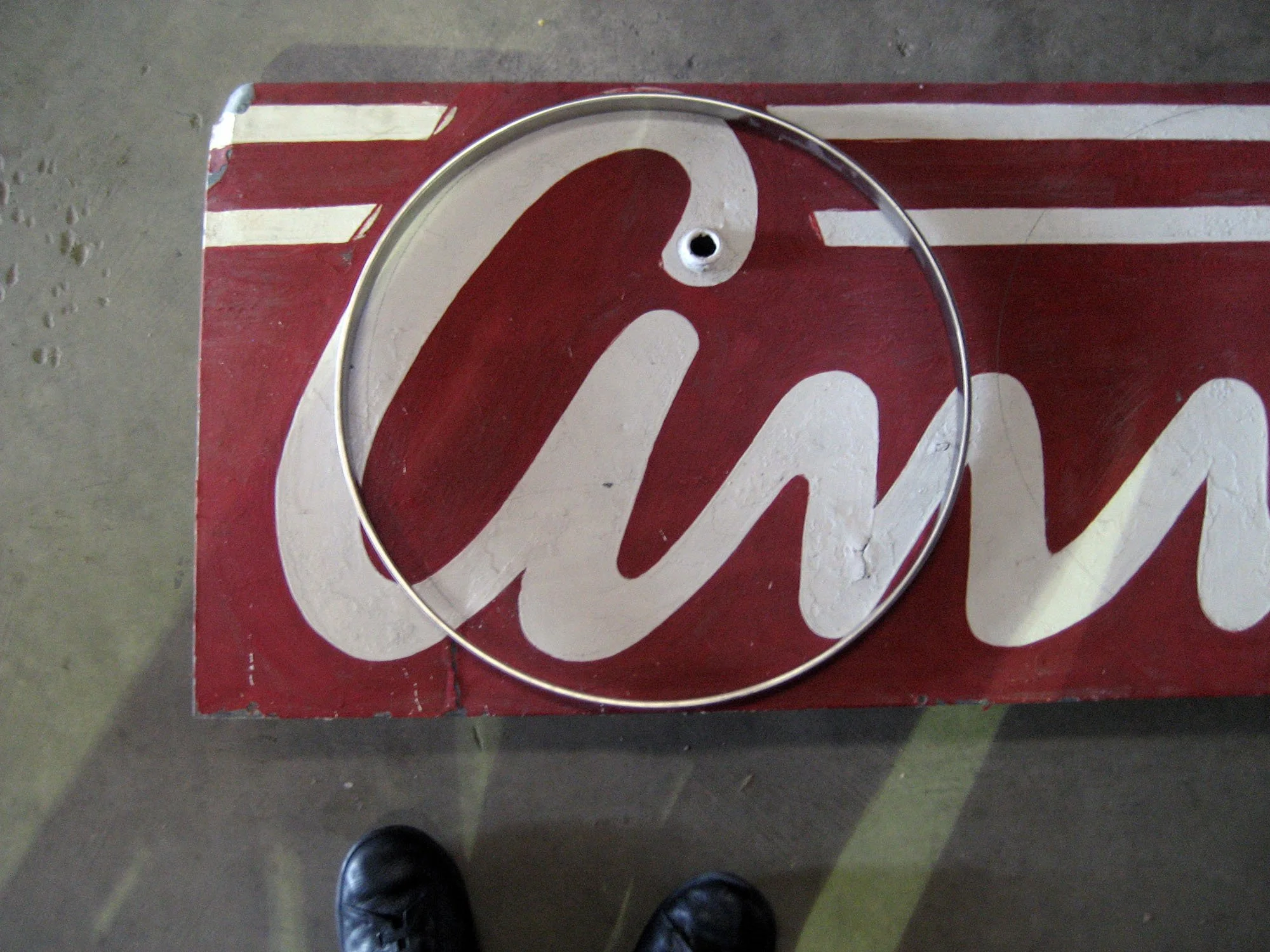 Signage Table — STUDIO TERPELUK