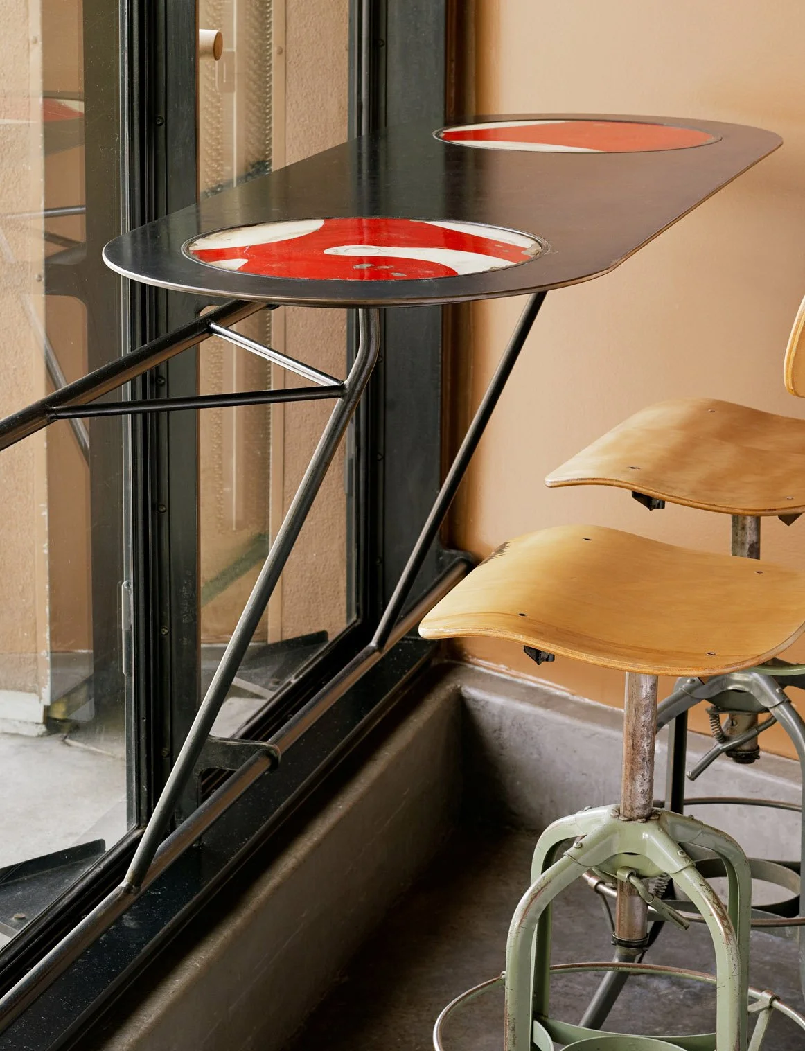 Signage Table — STUDIO TERPELUK