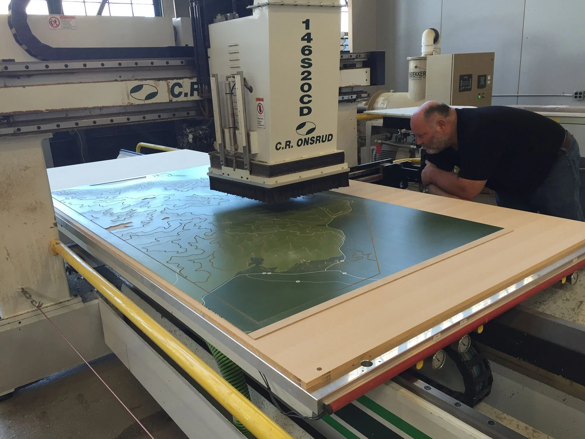 Contour Table — STUDIO TERPELUK