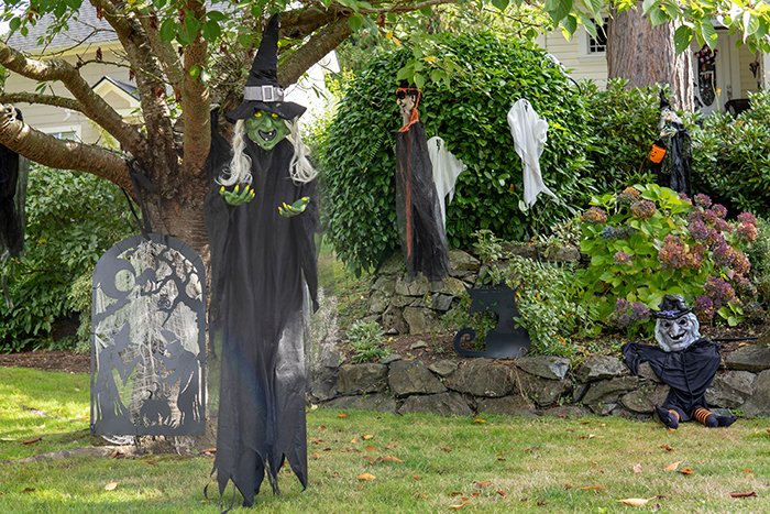 How to Declutter Halloween Decor — Spooky Little Halloween