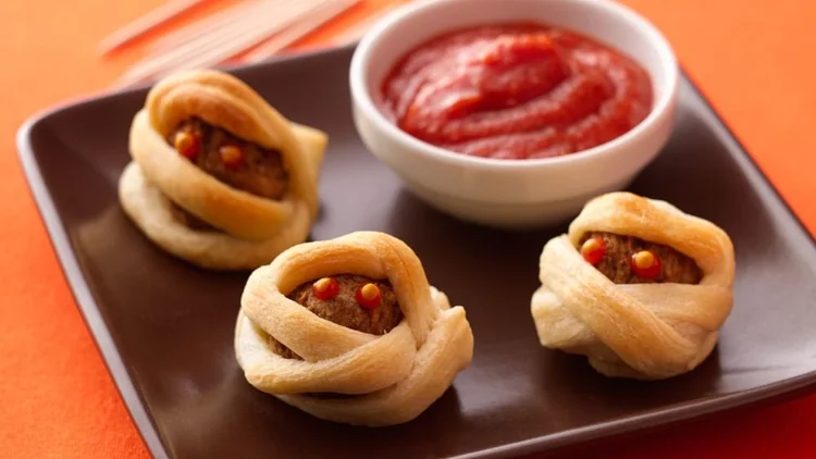 9 Halloween Appetizers I'm Dying to Try — Spooky Little Halloween