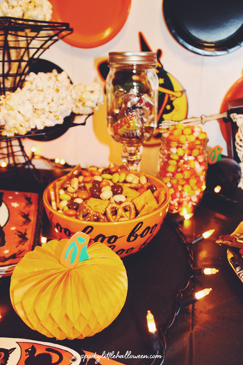 Vintage-Inspired Halloween Party with Beistle — Spooky Little Halloween