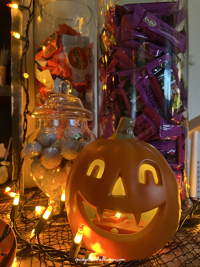 How to Share Your Love of Halloween (Without Hosting a Party) — Spooky ...