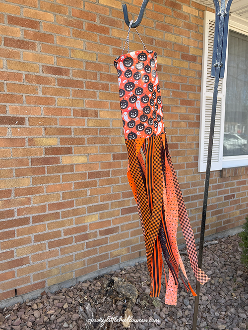 No-Sew Windsocks for Springoween — Spooky Little Halloween