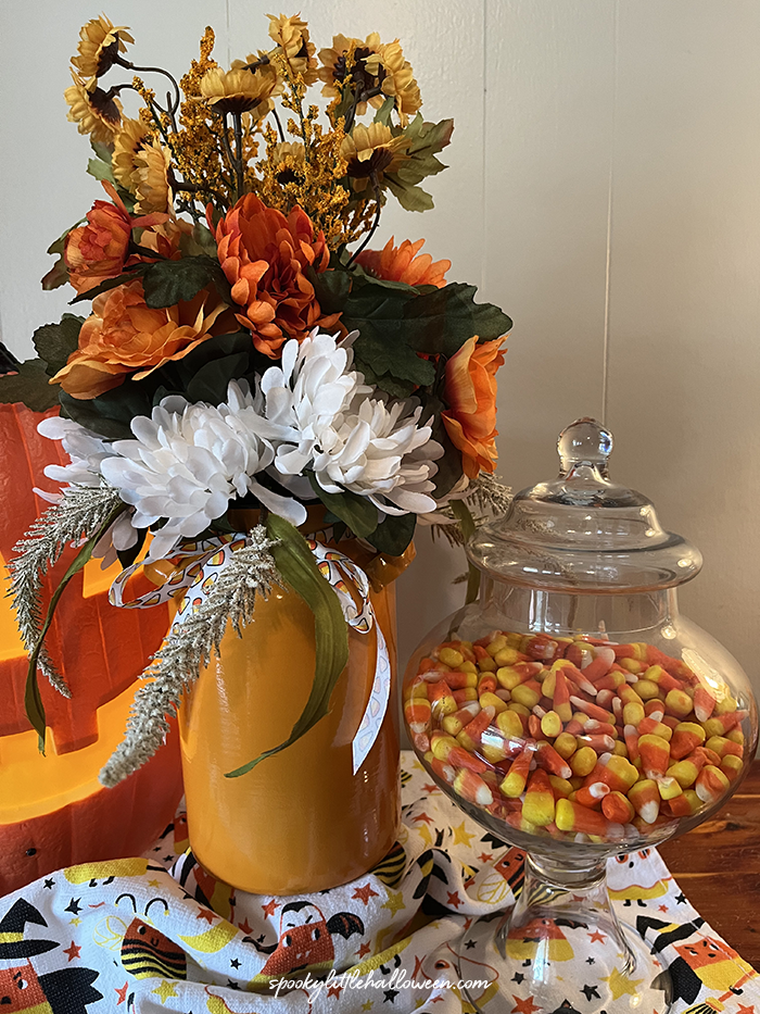 How to Make a Candy Corn Floral Centerpiece — Spooky Little Halloween