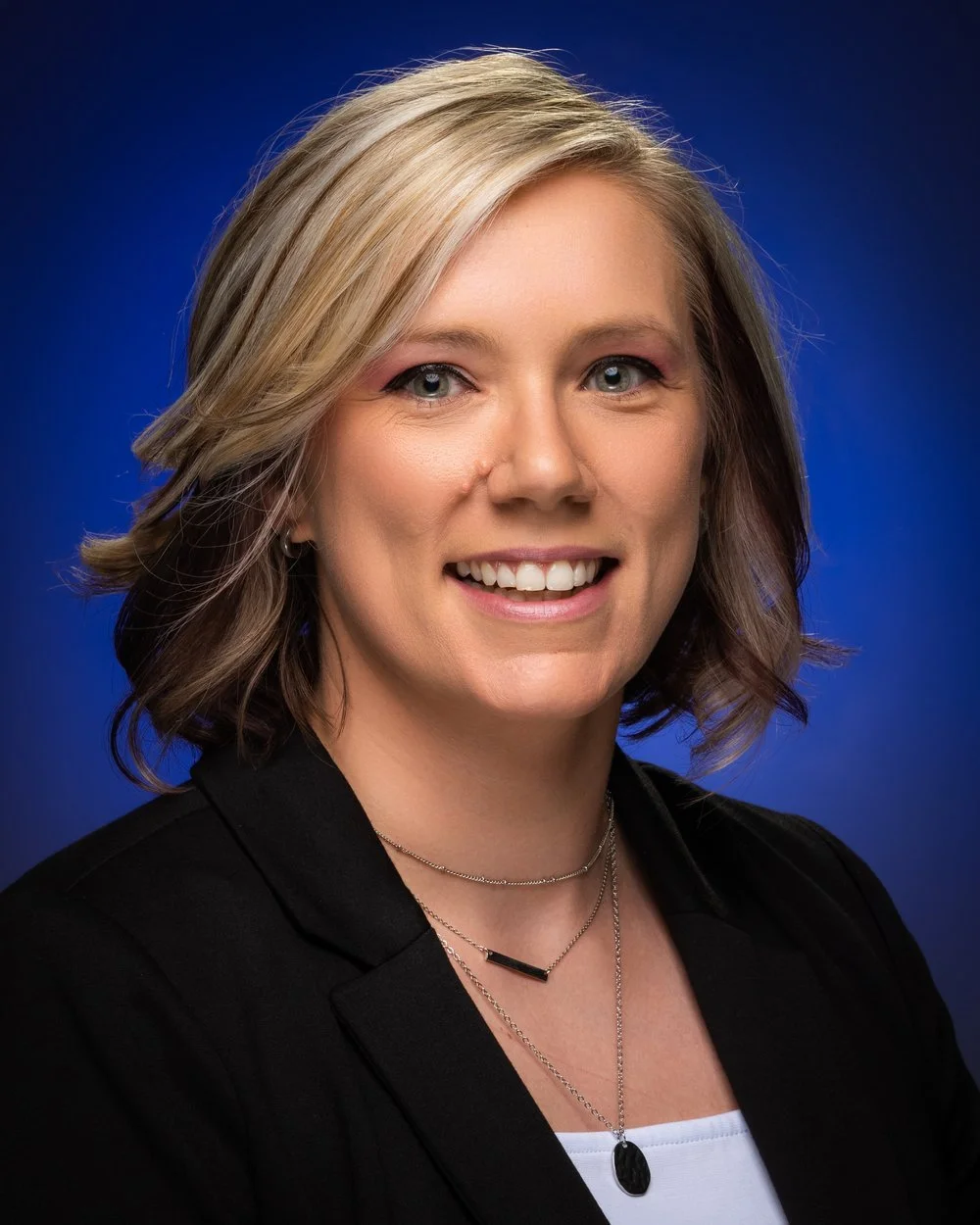 Best Winnipeg Wedding Photographer - MARK EADIE