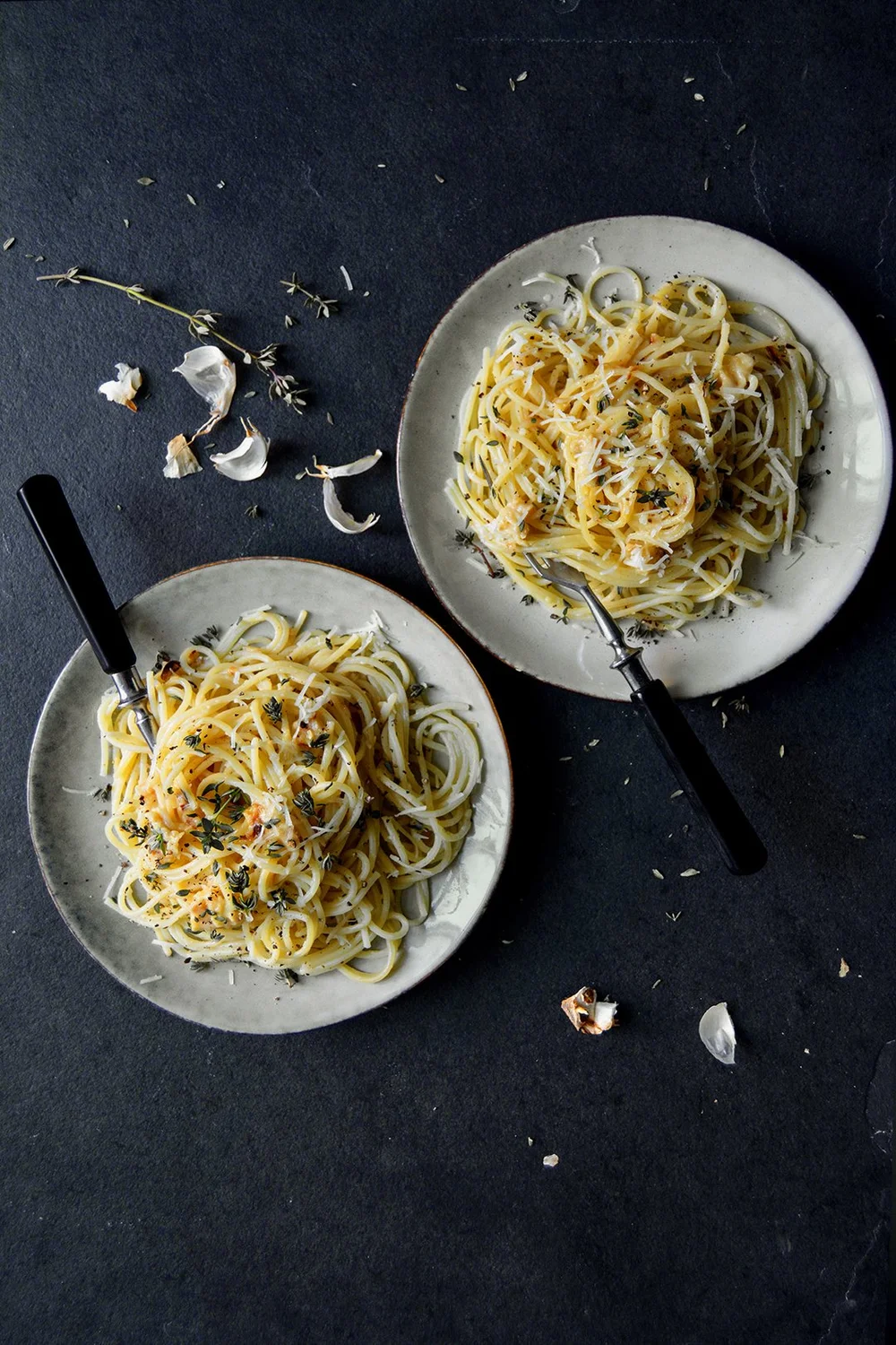 Roasted Garlic Butter Spaghetti with Thyme — Meike Peters | eat in my ...