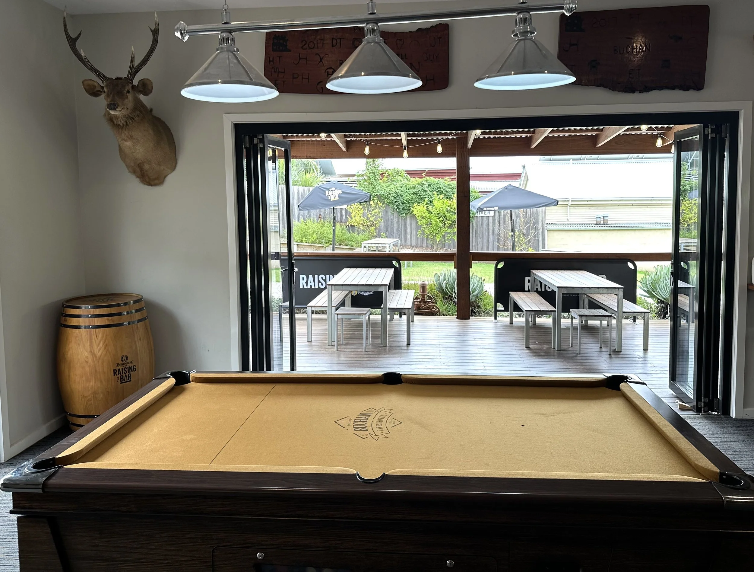 Buchan Pub Photo Gallery — Buchan Caves Hotel