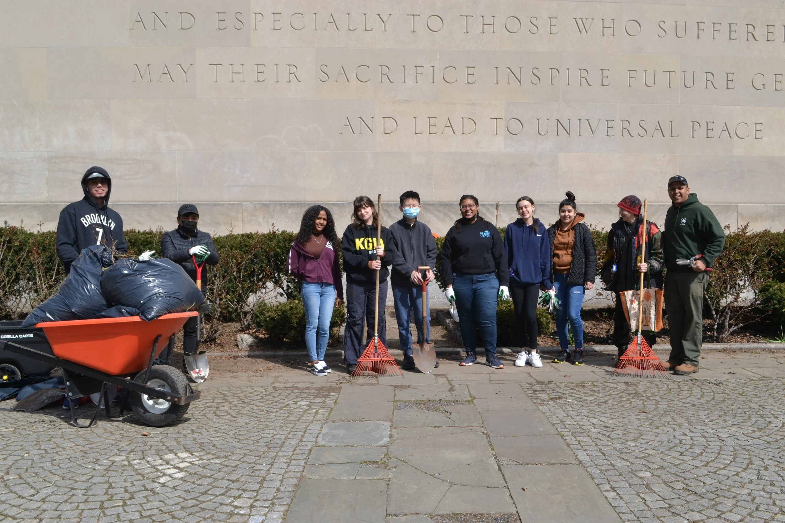 Cadman; Kahlil Gibran School Day of Service — Cadman Park Conservancy