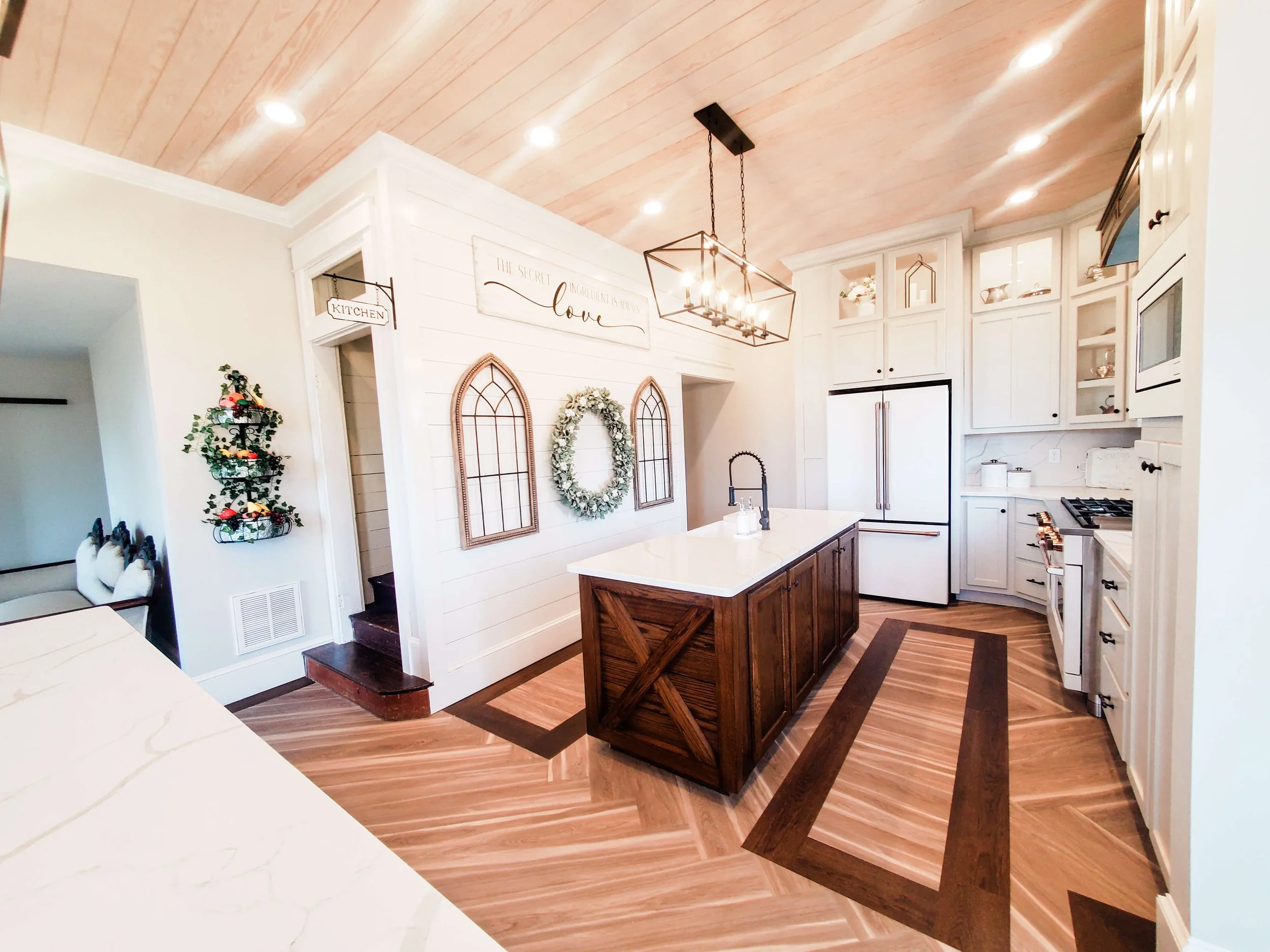 White Oak Manor | Wedding Venue in Dinwiddie Virginia | Farmhouse Wedding | Barn Wedding ...