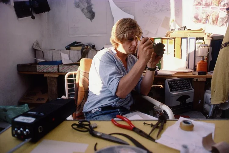 About — Mensun Bound