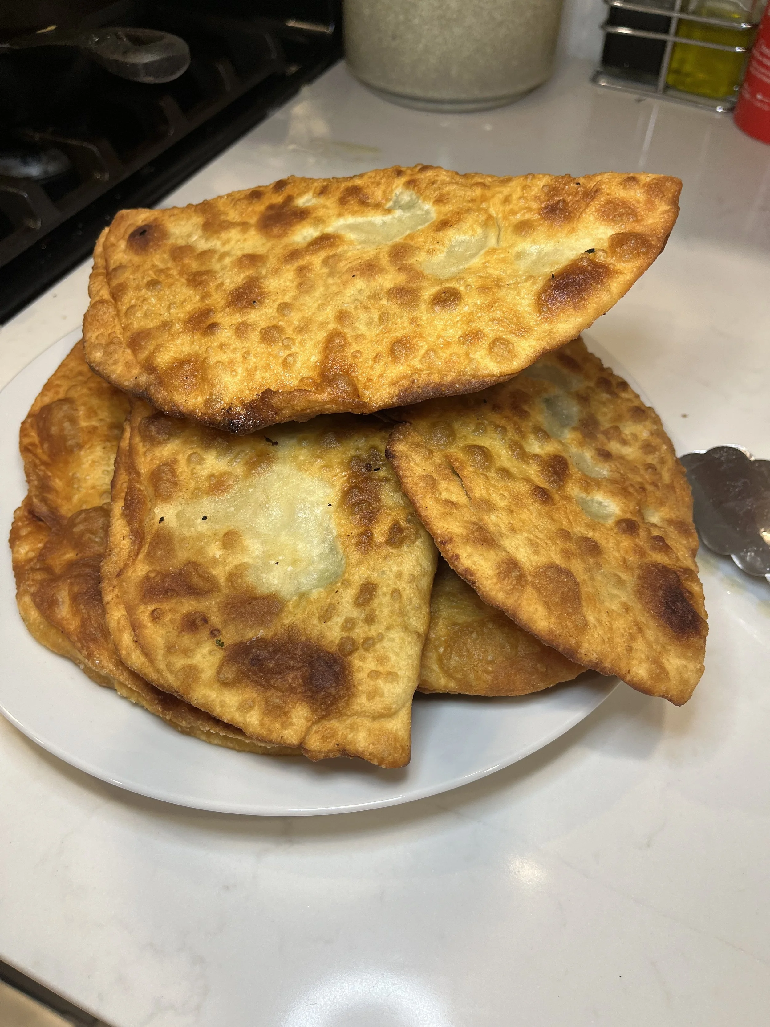 Bolani Recipe (Afghan Stuffed Flatbread with Potato & Herbs ...