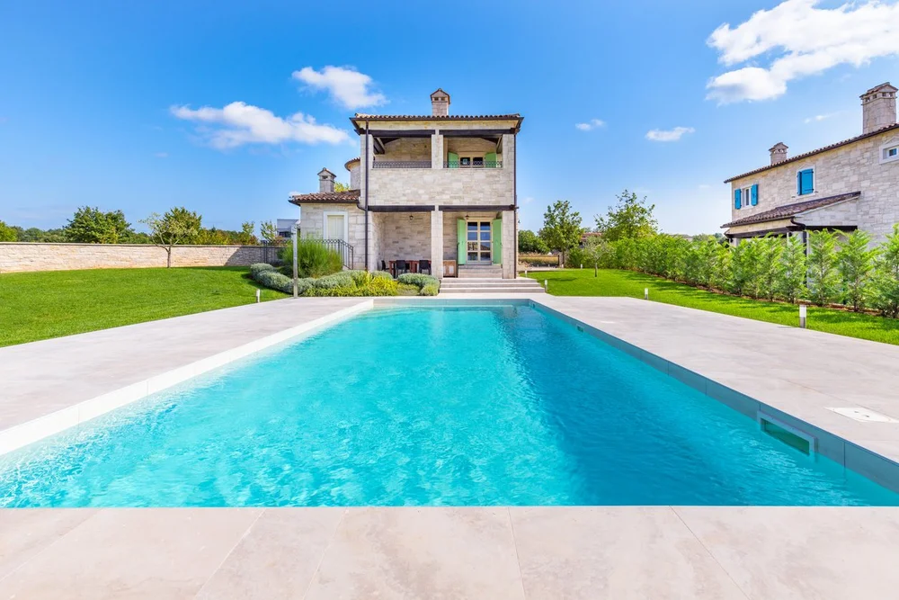 Gallery 1 — Live Oak Pools