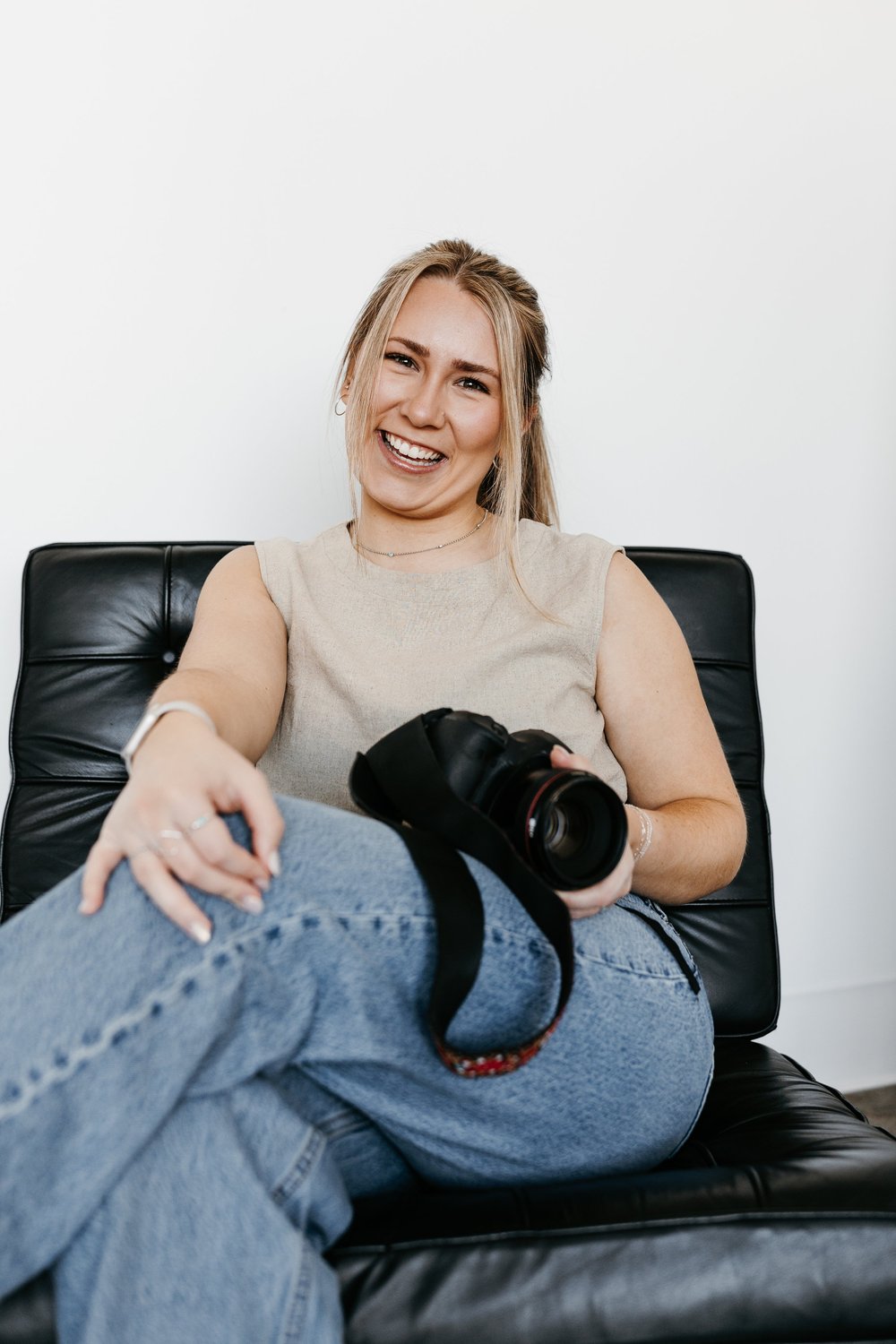 About — Gretchen Hunt Photo: Minnesota + Destination Wedding Photographer