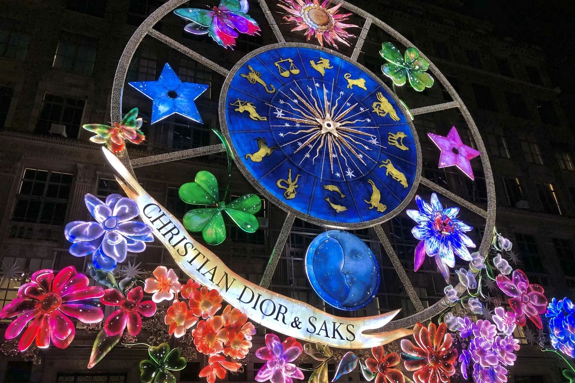 25 Best Places in NYC to See Holidays Lights This Year | The Exploreist