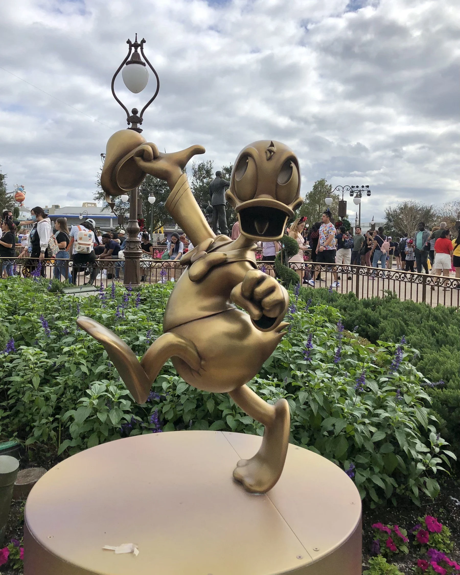 Where to Find All the Disney Fab 50 Character Statues at Disney World ...
