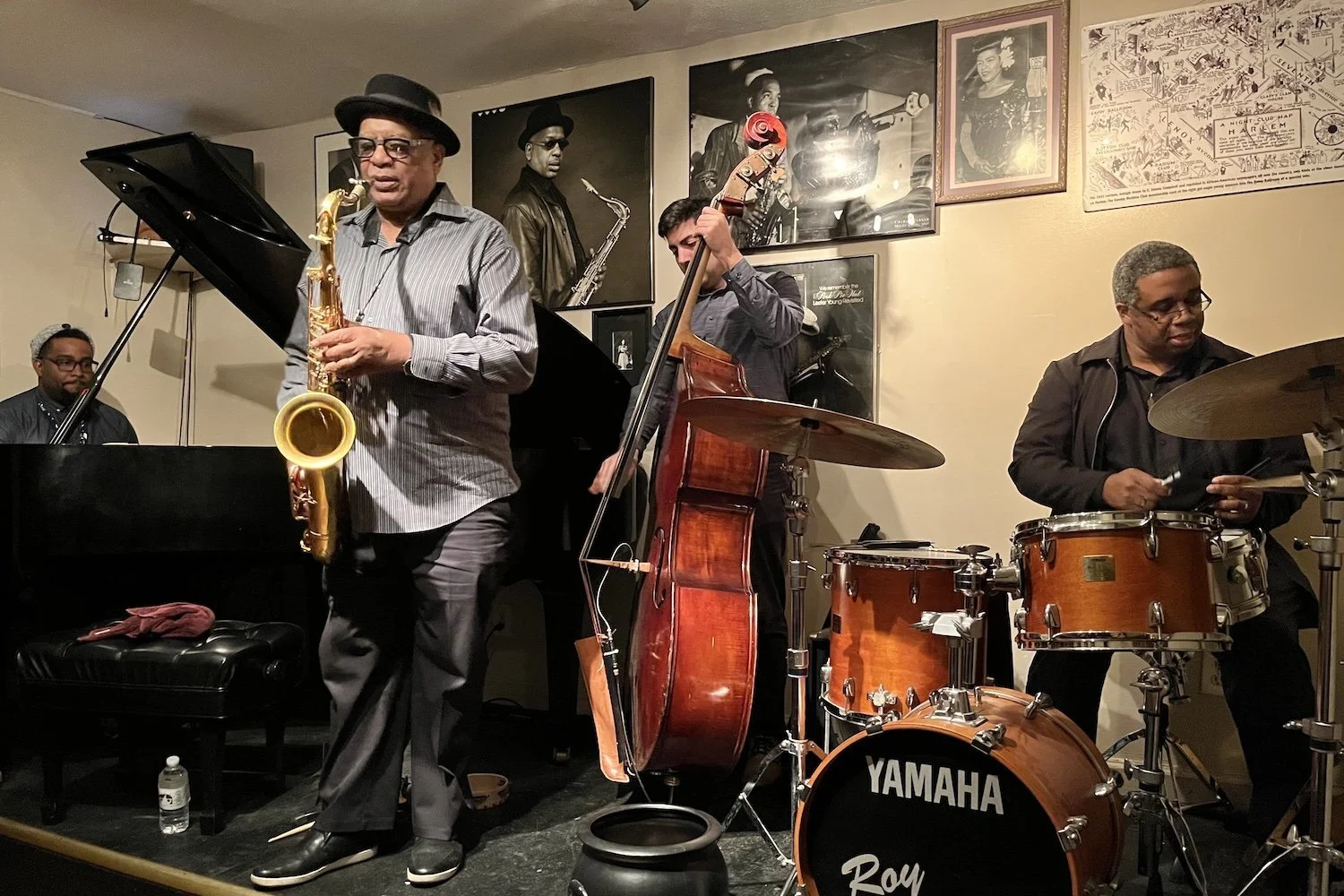 15 Best Jazz Clubs in NYC for Live Music, Cocktails, and a Fun Night ...