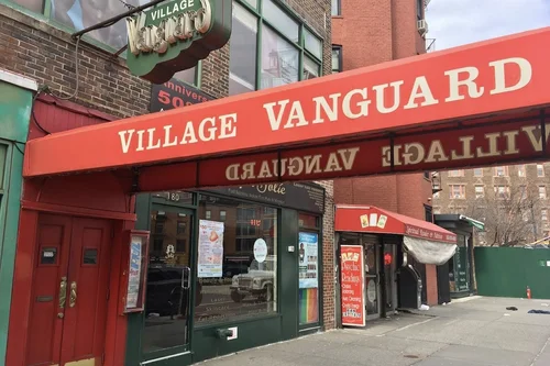 15 Best Jazz Clubs in NYC for Live Music, Cocktails, and a Fun Night ...