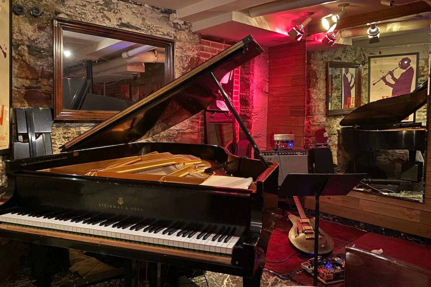 15 Best Jazz Clubs in NYC for Live Music, Cocktails, and a Fun Night ...