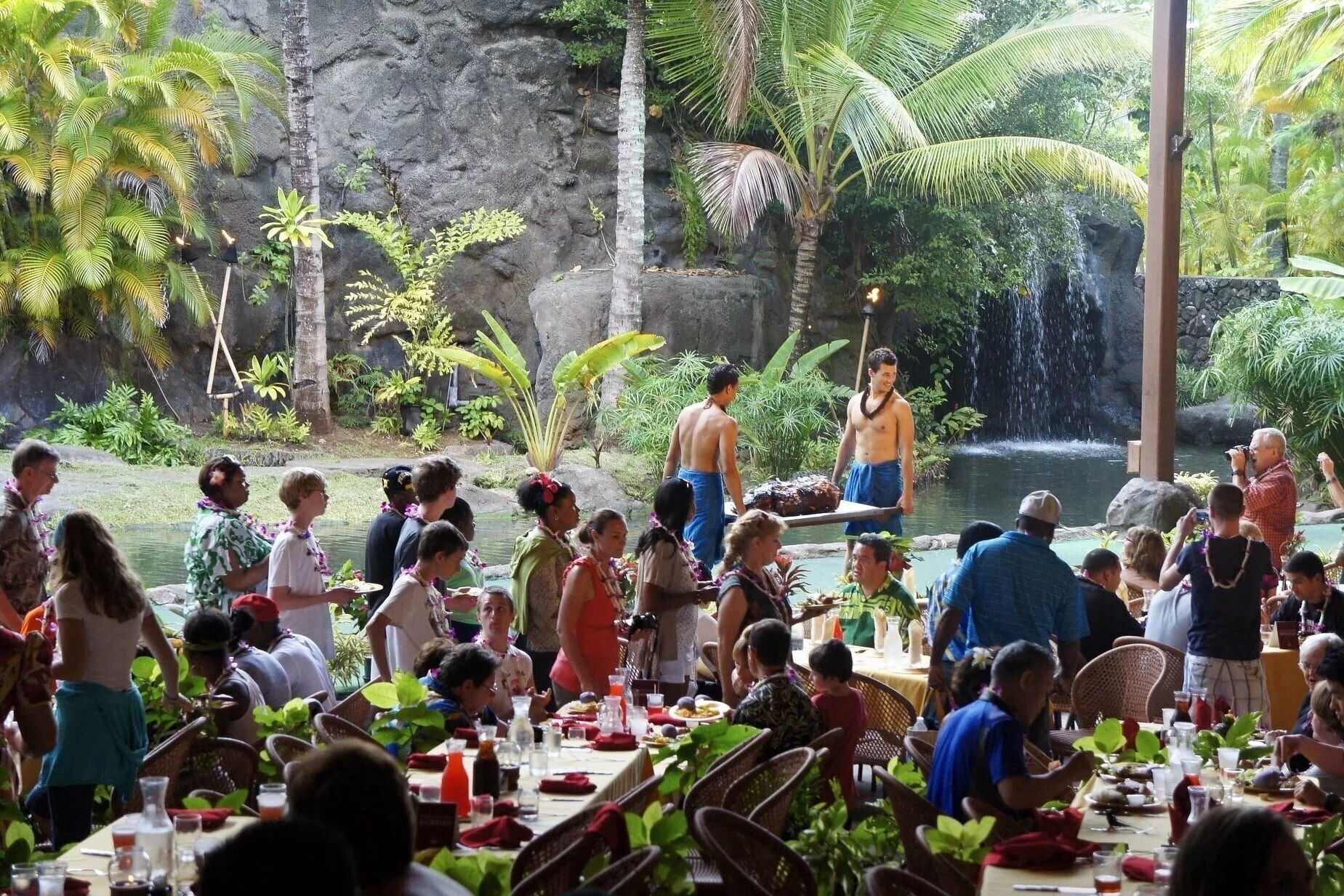 Your Guide to Polynesian Cultural Center in Oahu | The Exploreist