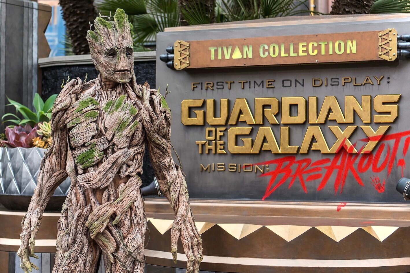 26 Best Disneyland Rides Worth Waiting in Line for, According to a ...