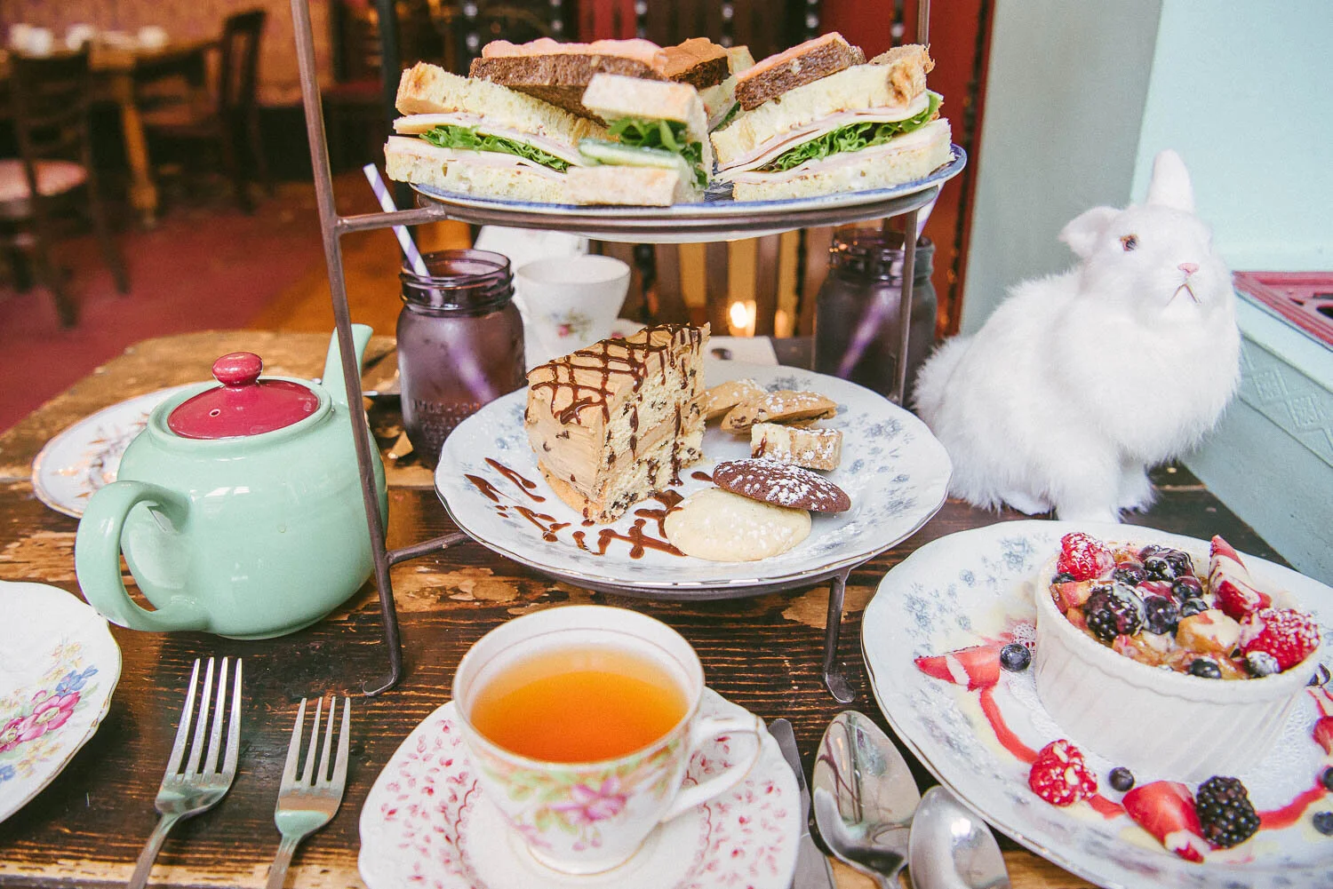 18 Best Places for a Relaxing Afternoon Tea in NYC | The Exploreist