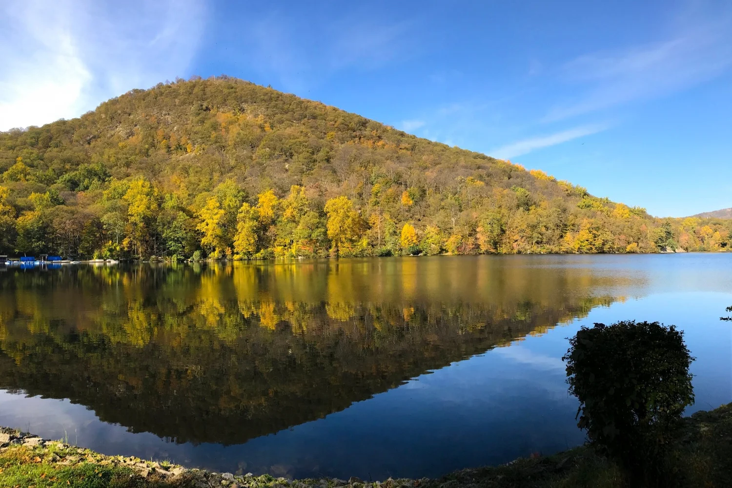 25 Best Places to See Fall Foliage in New York | The Exploreist
