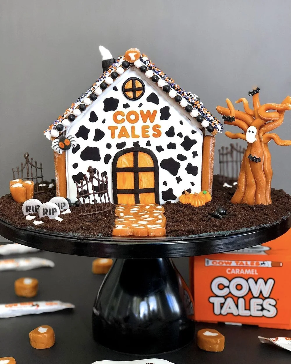 68 Best Gingerbread House Ideas to Try This Christmas | The Exploreist