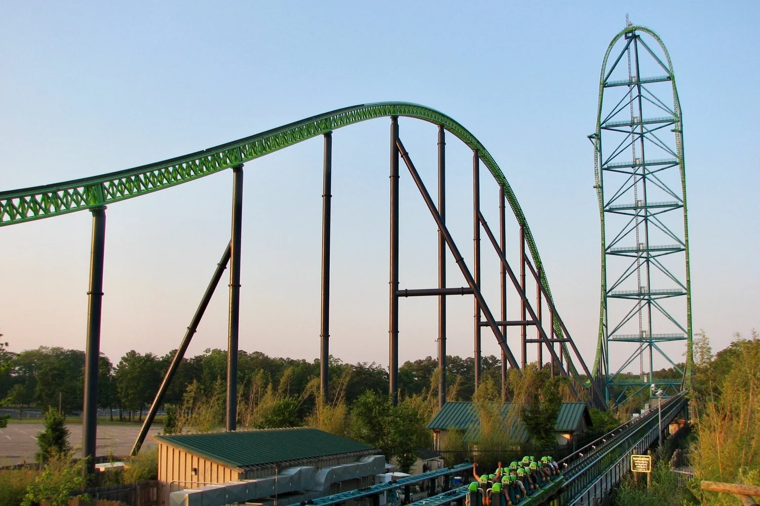 15 Best Rides at Six Flags Great Adventure And Tips | The Exploreist