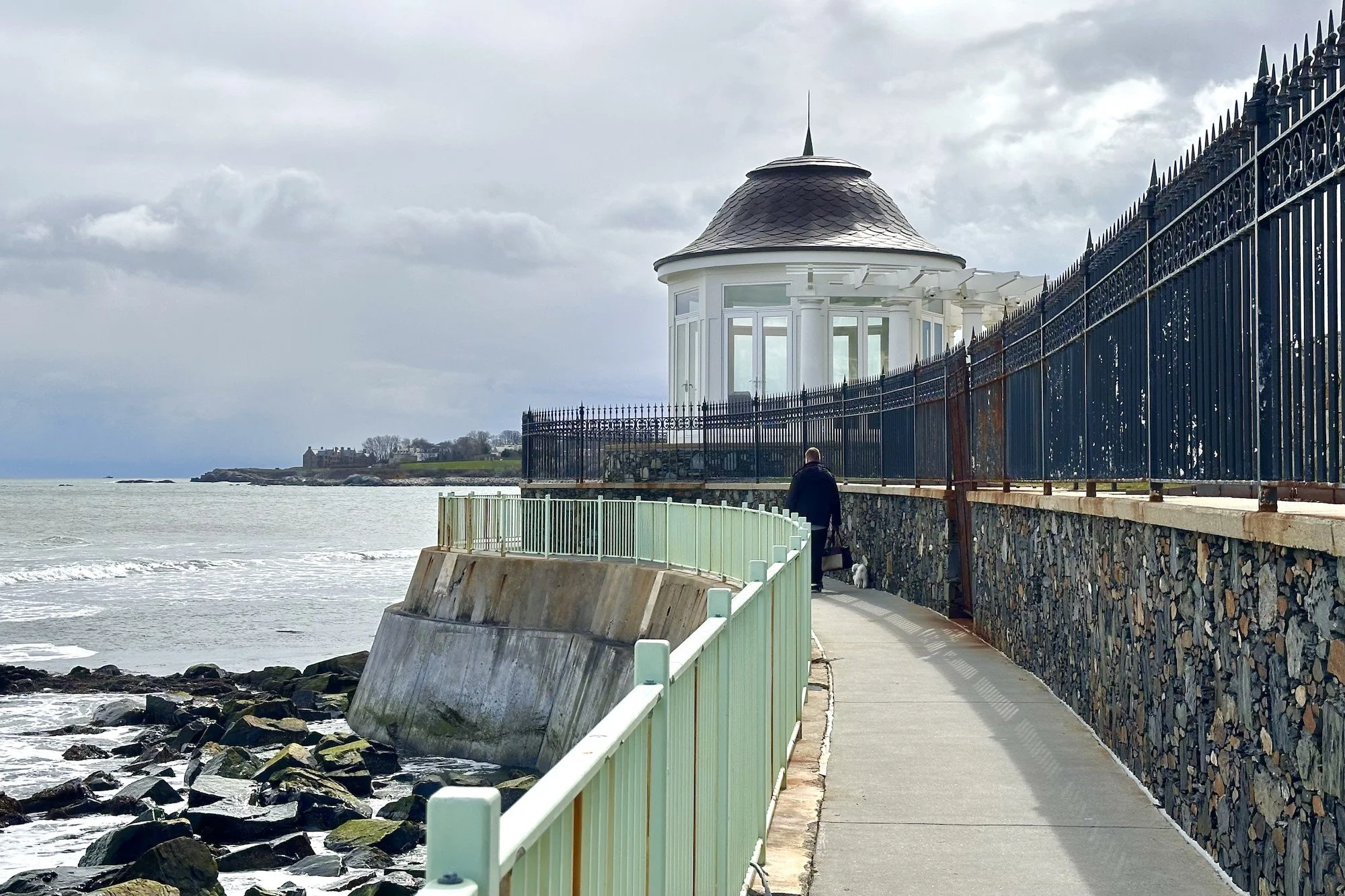 Newport Cliff Walk: Best Things to See, Tips and Photos | The Exploreist