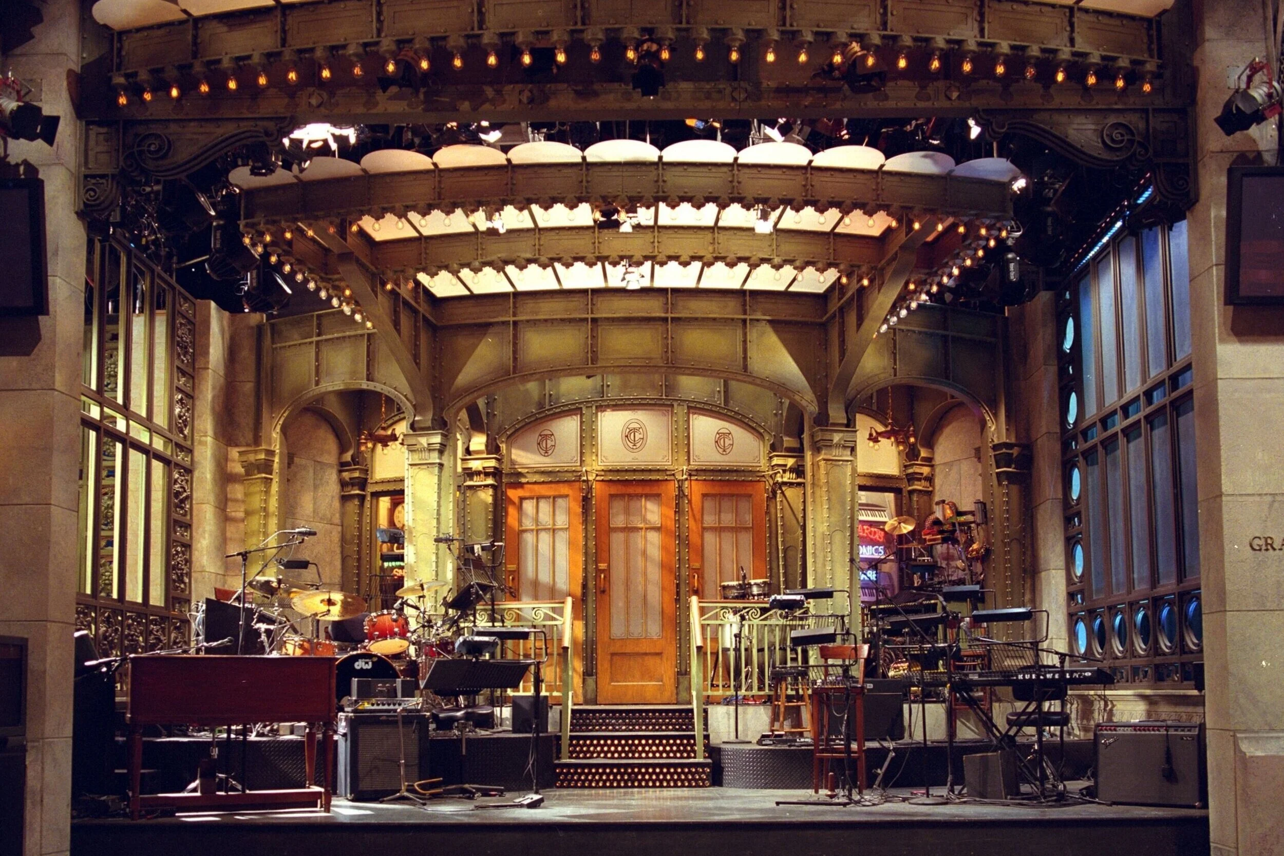 The SNL Ticket Lottery Opens for the 2025–26 Season in Just Two Weeks ...