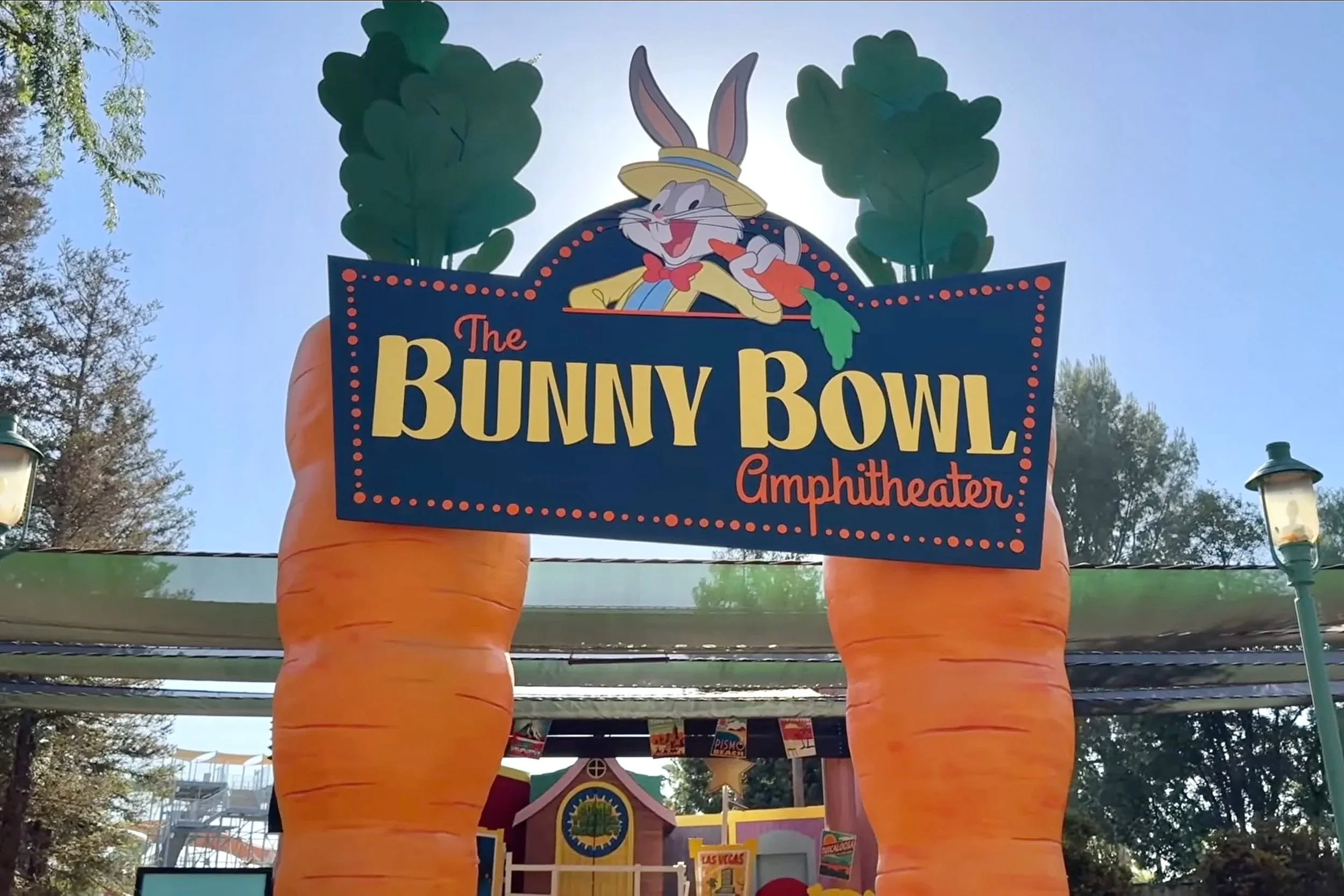 Looney Tunes Land Opens at Six Flags Magic Mountain After Major ...