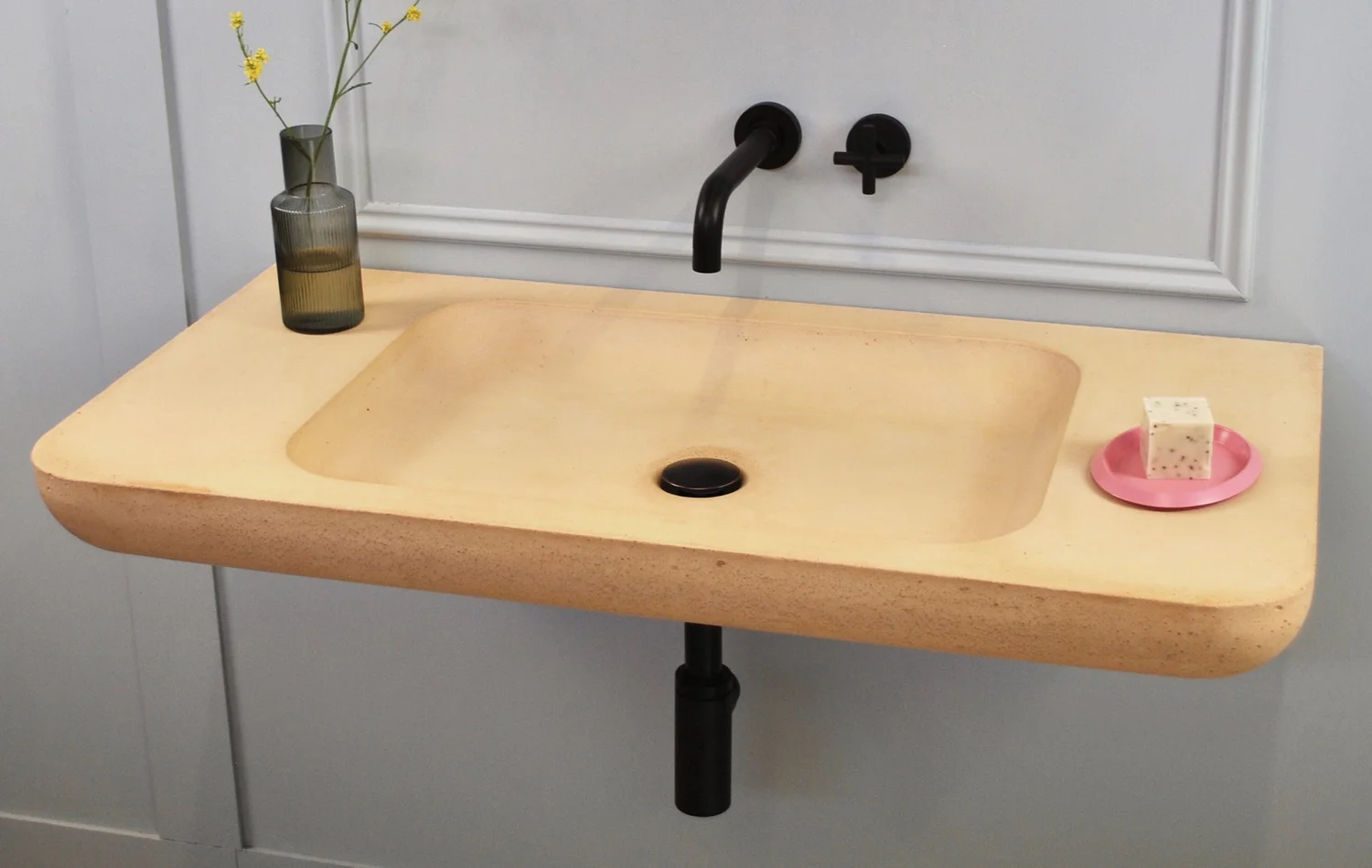 Lola — FORMED / concrete basins