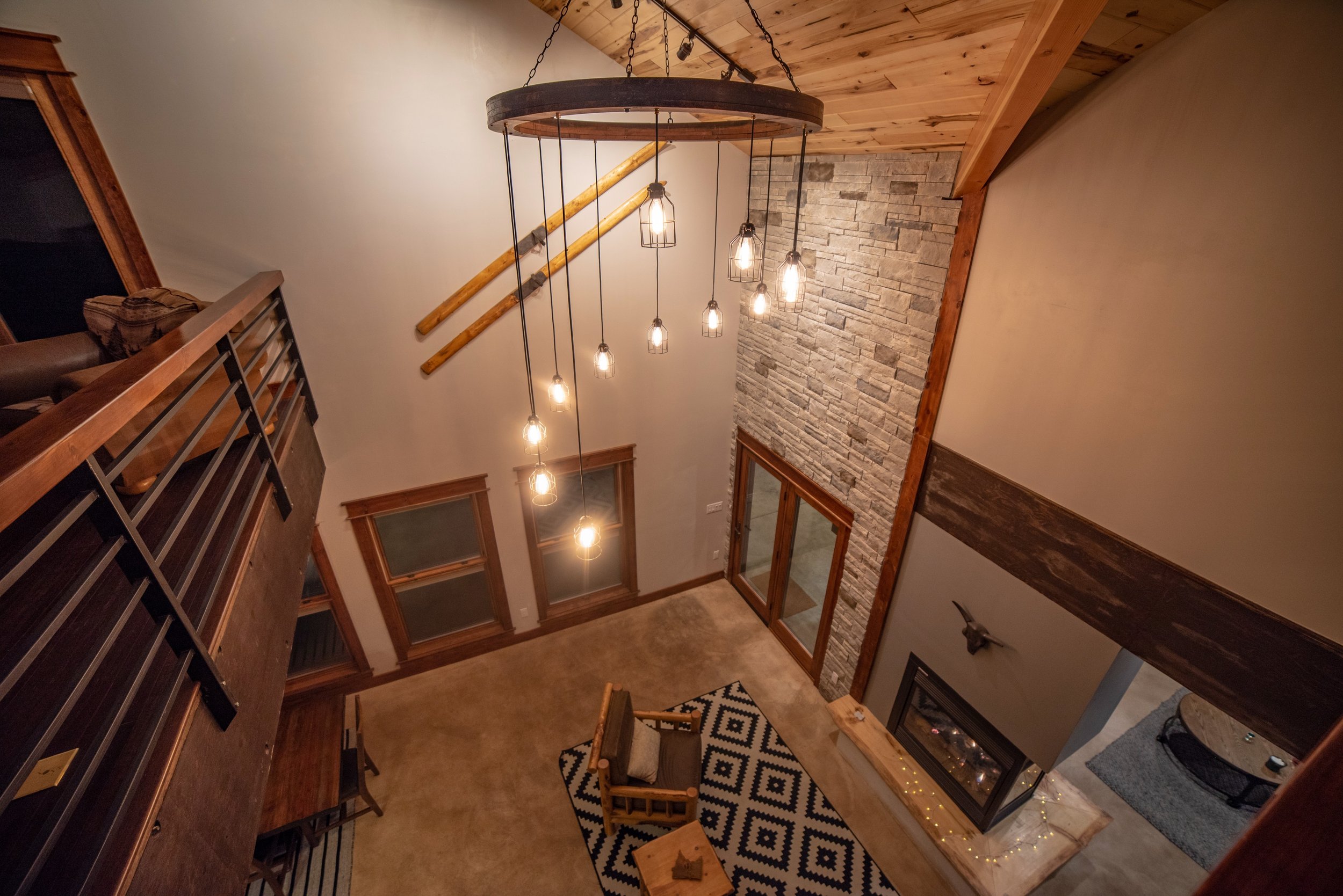 Lodge — Little Lazy Lodge