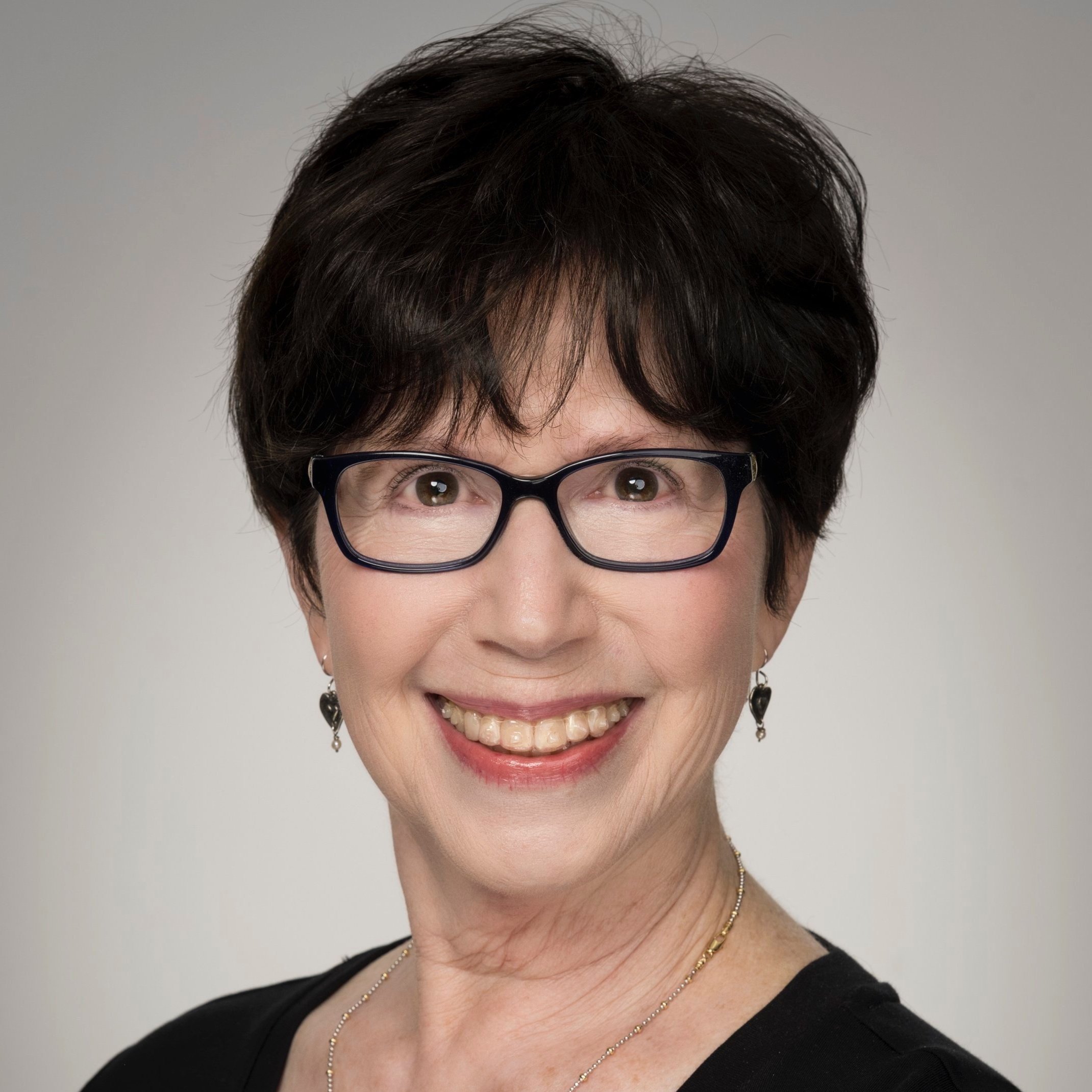 The Girls Art Gallery Supporting Women in the Arts