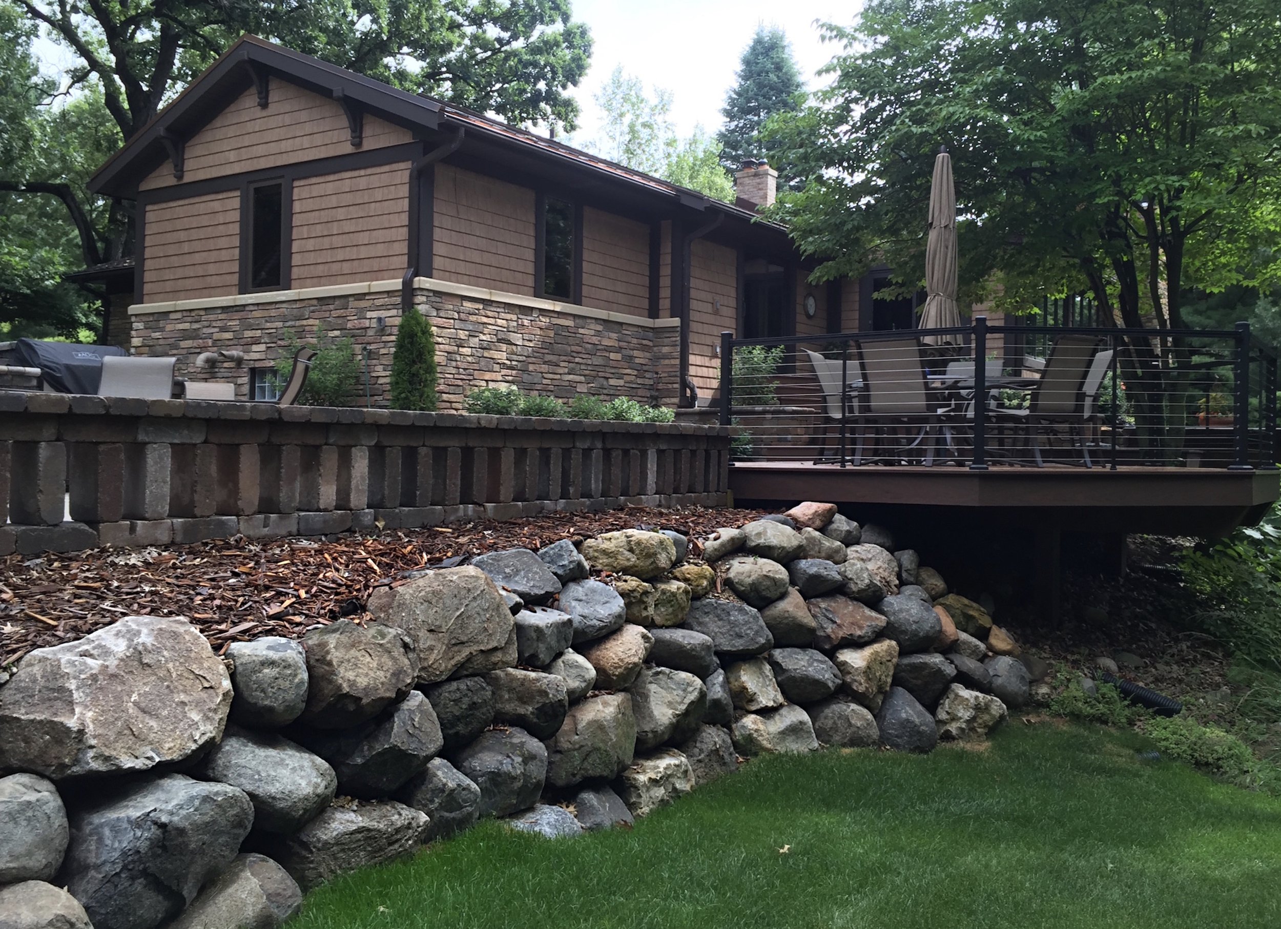 Outdoor Retaining Walls - Design & Installation — RH Landscape