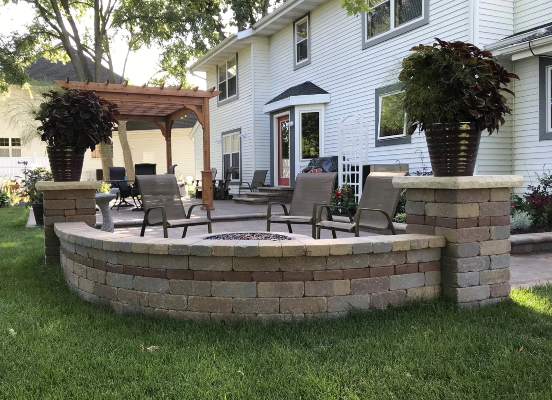 Patio Seating Wall & Pillars | RH Landscape — RH Landscape