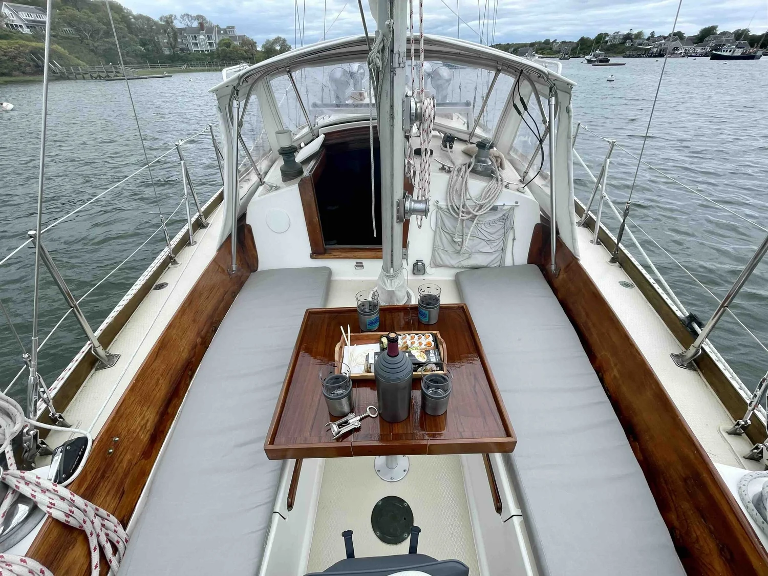 Cape Sailing Charter Sailboat Hannah — CAPE SAILING CHARTERS