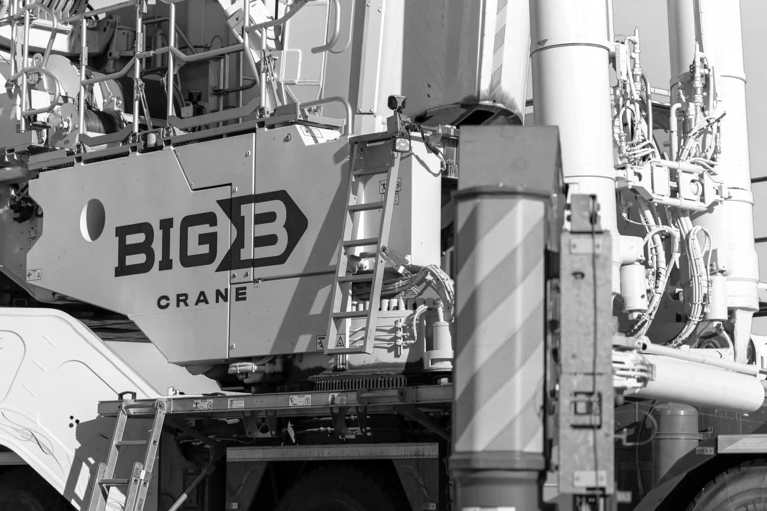 Who We Are — Big B Crane - Wind, Oil & Gas, and Commercial Lifting