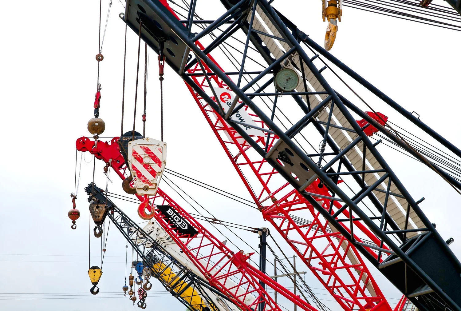 Who We Are — Big B Crane - Wind, Oil & Gas, and Commercial Lifting