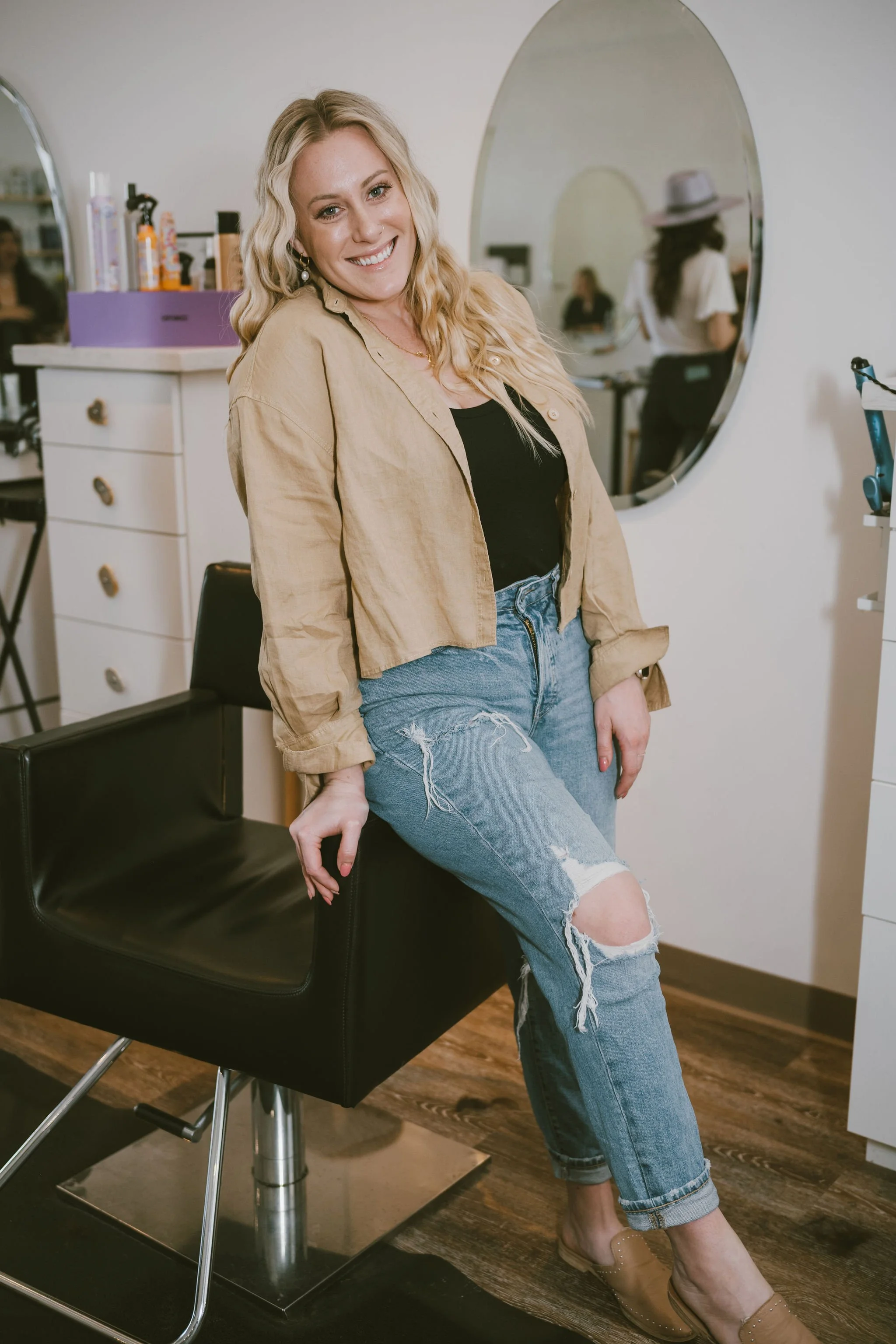 About — OOH LA LA SALON