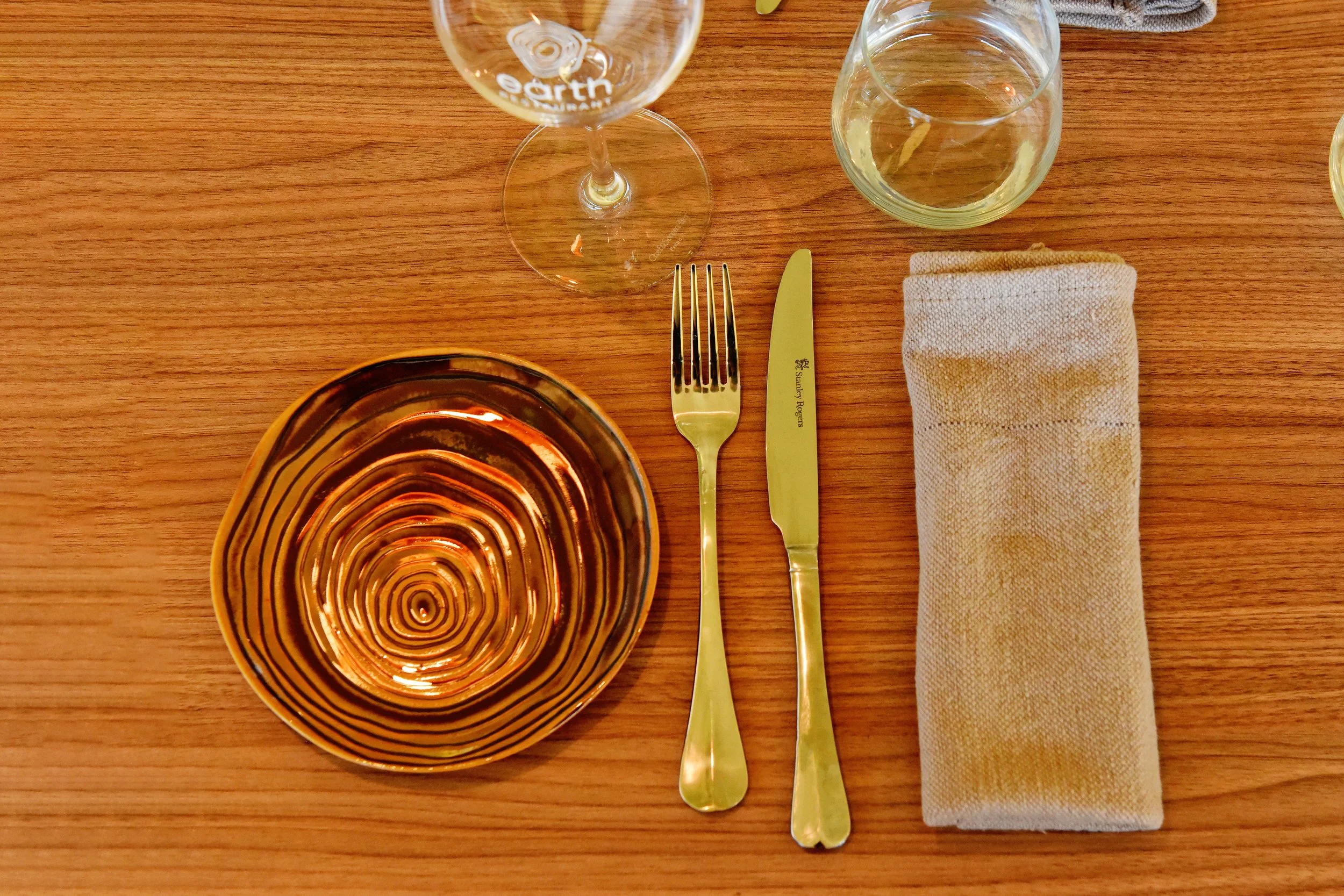 Gallery 1 — Earth Restaurant