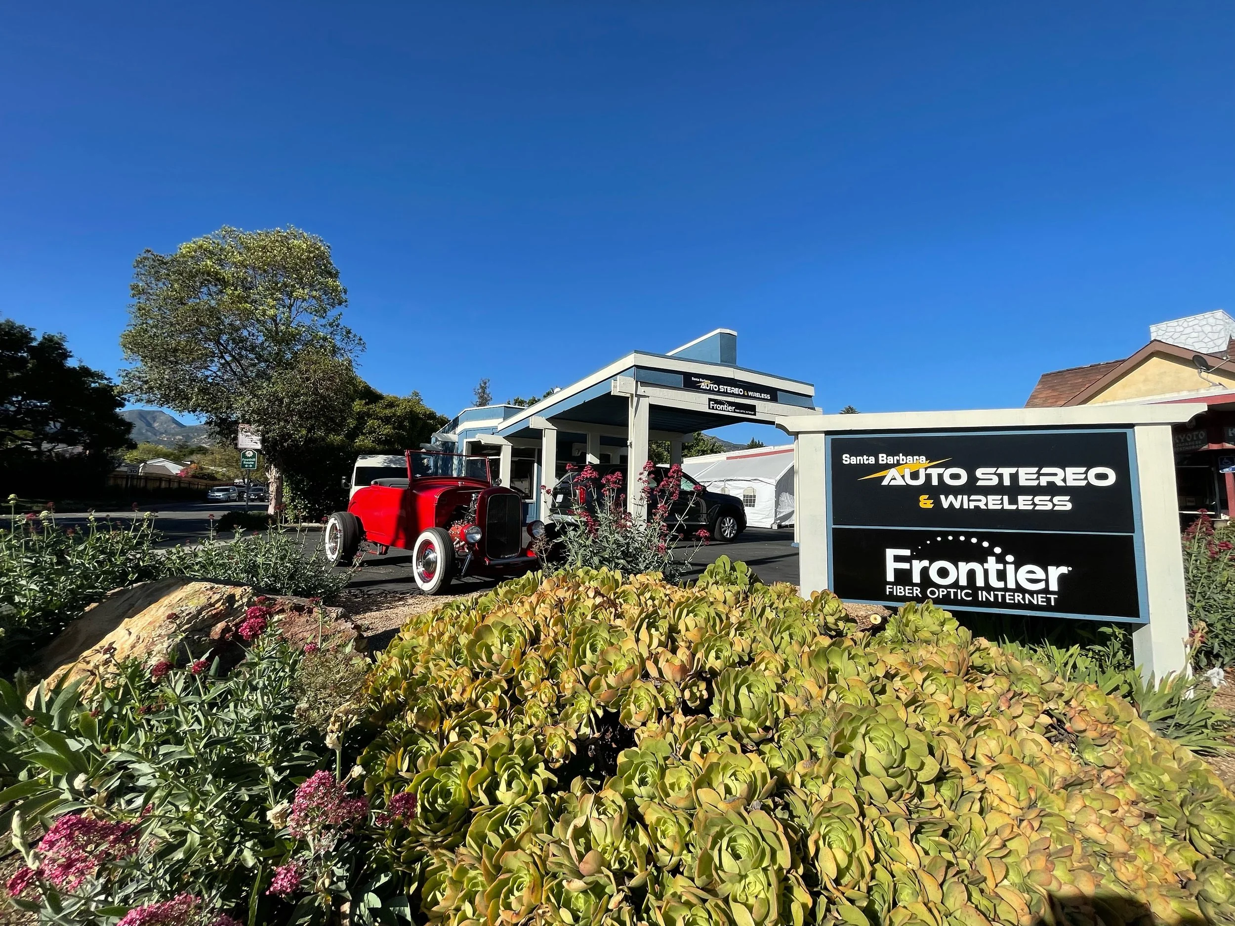 SANTA BARBARA AUTO STEREO & WIRELESS