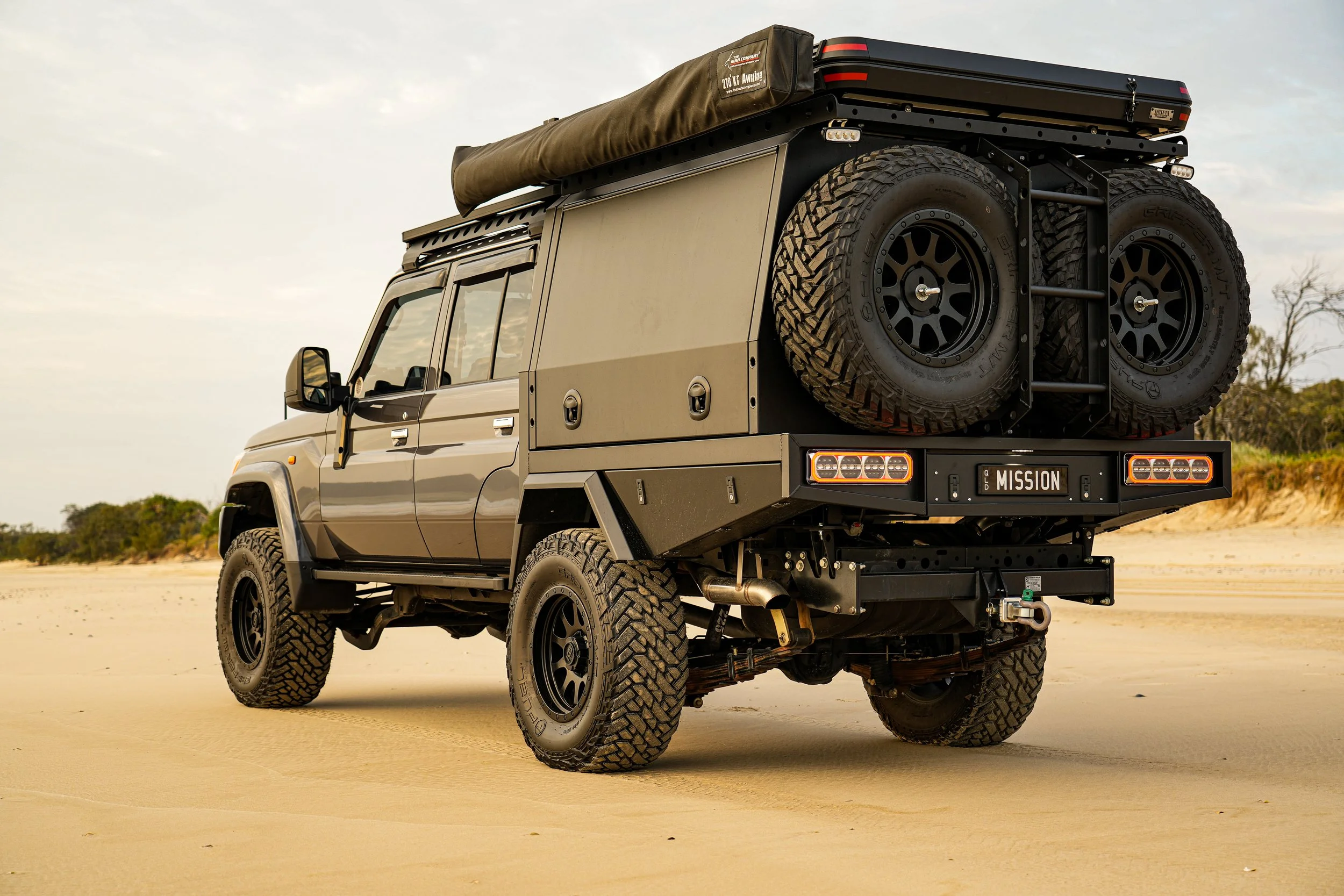 Mission Built 4WD 4x4 Vehicle Canopies & Trays