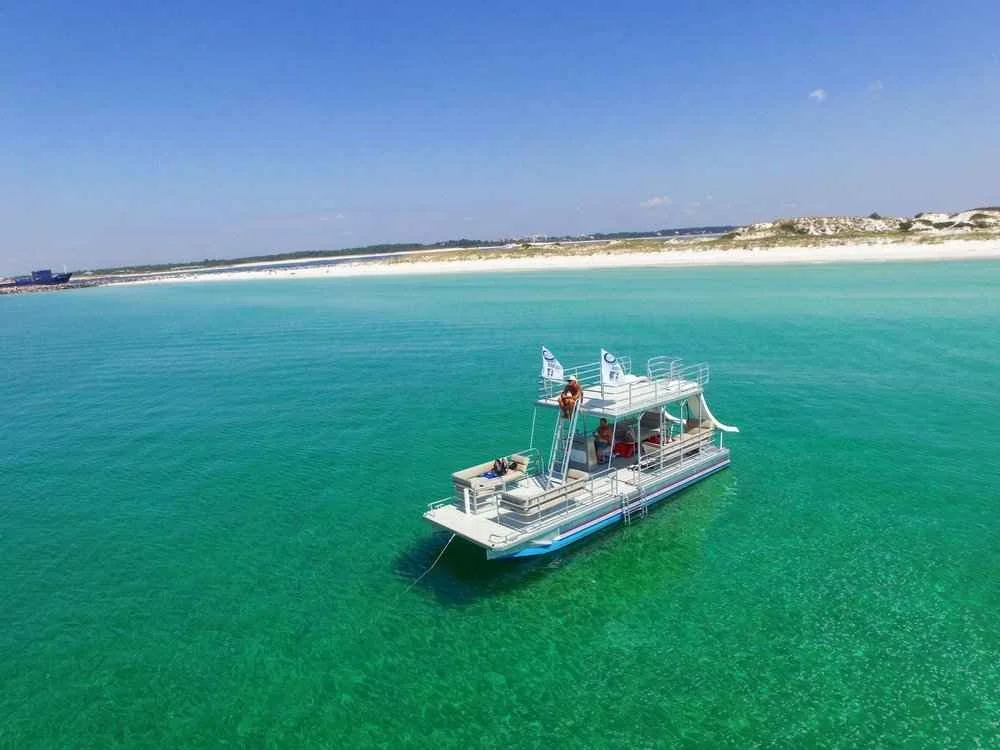 Lakeside Boat Rentals | Austin's #1 Party Barge on Lake Travis