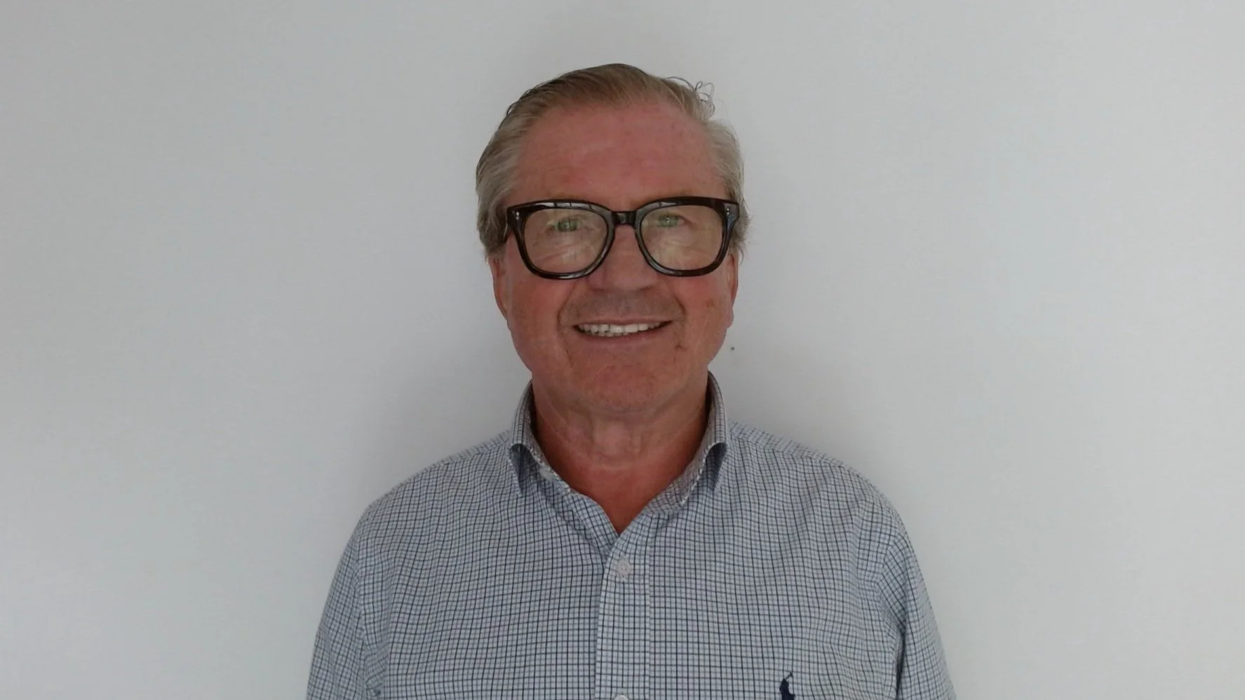 About Us | Plus Charge