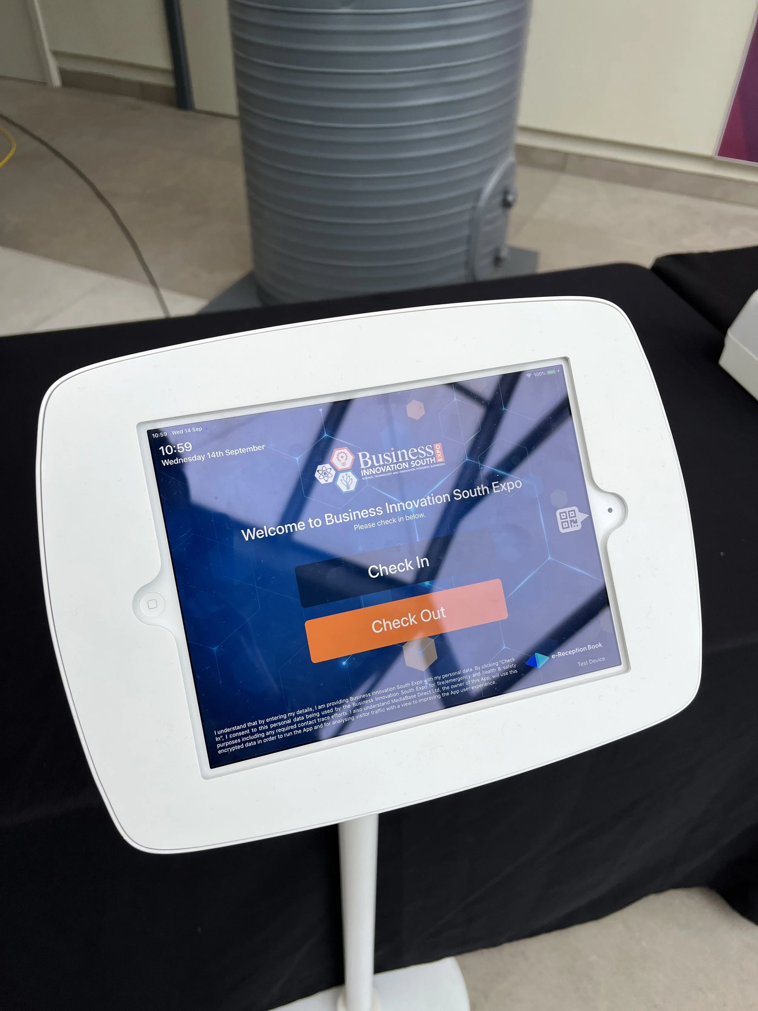 Electronic Visitor & Staff Check-in | e-Reception Book